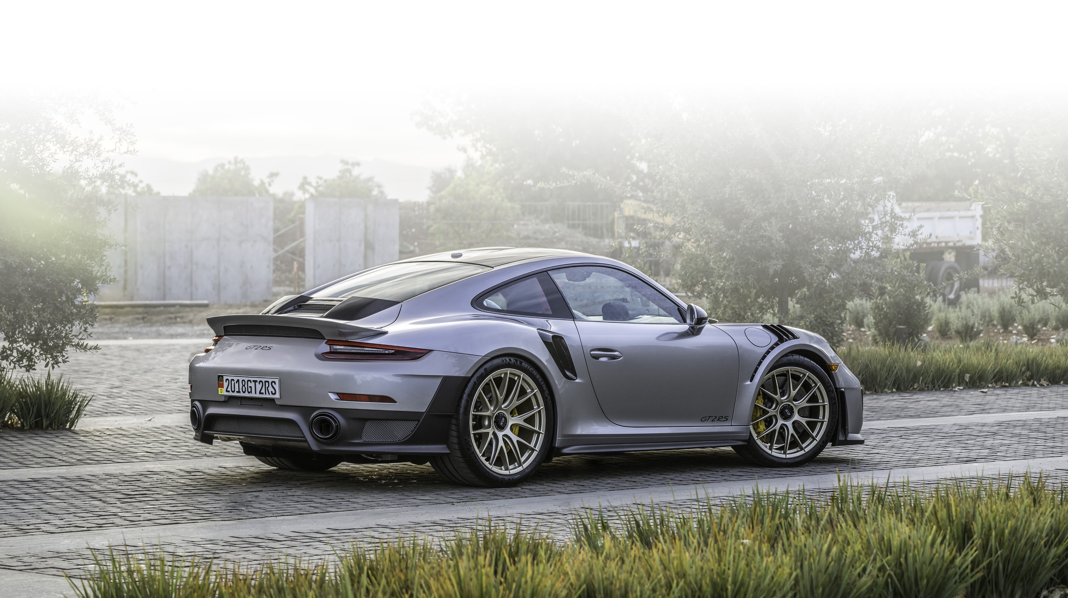 Wingless GT2 RS | Scrolller