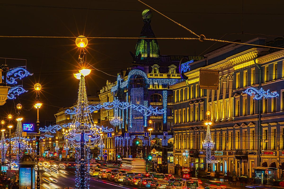 Winter night in St. Petersburg | Scrolller