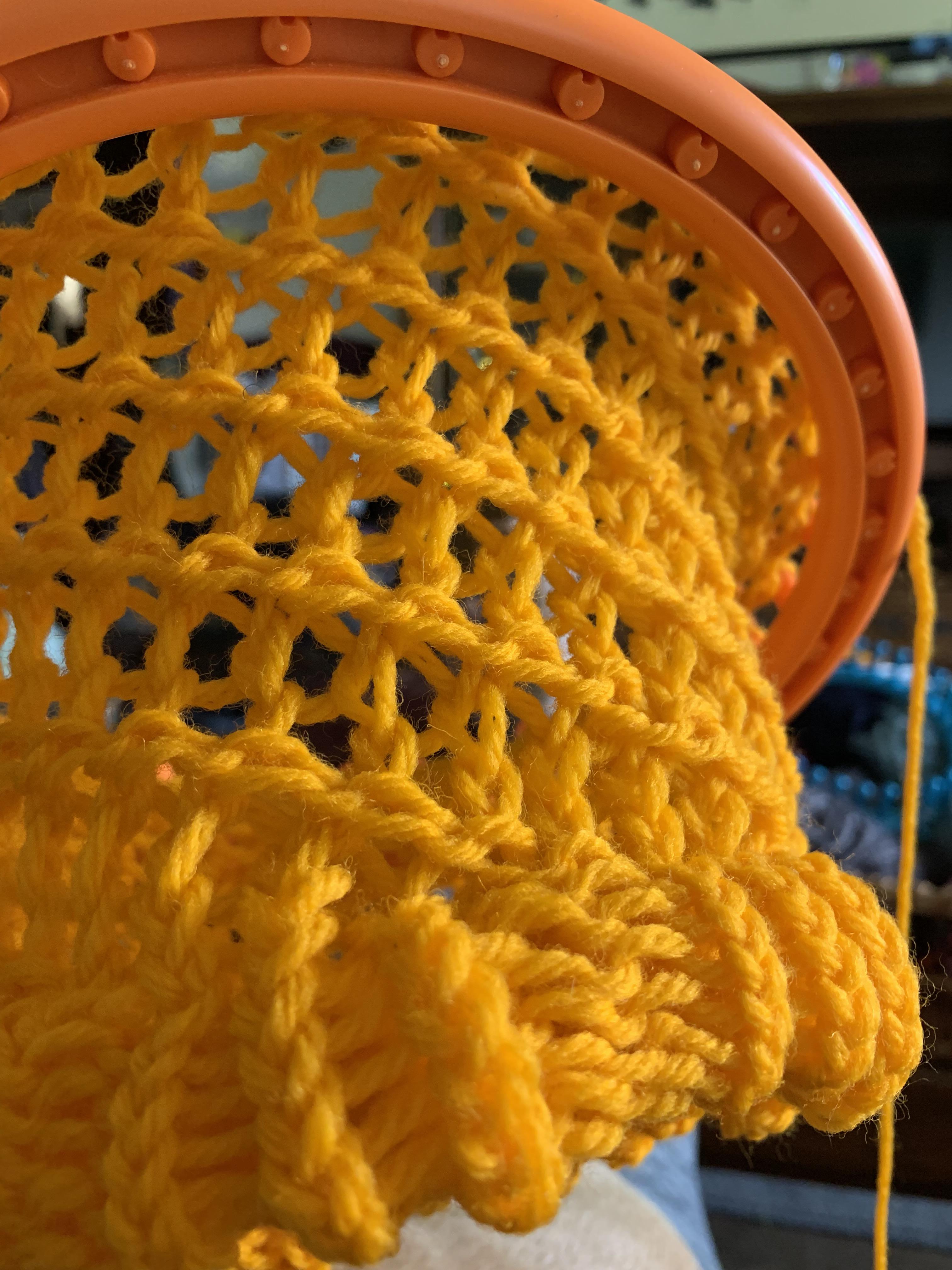 WIP: spiral pattern hat | Scrolller