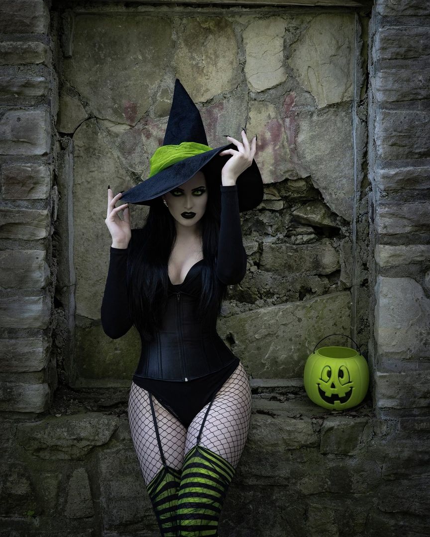 Witch Cosplay by Angelica Rose | Scrolller