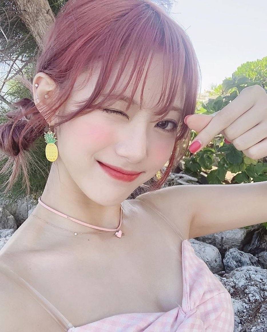 WJSN - Luda | Scrolller