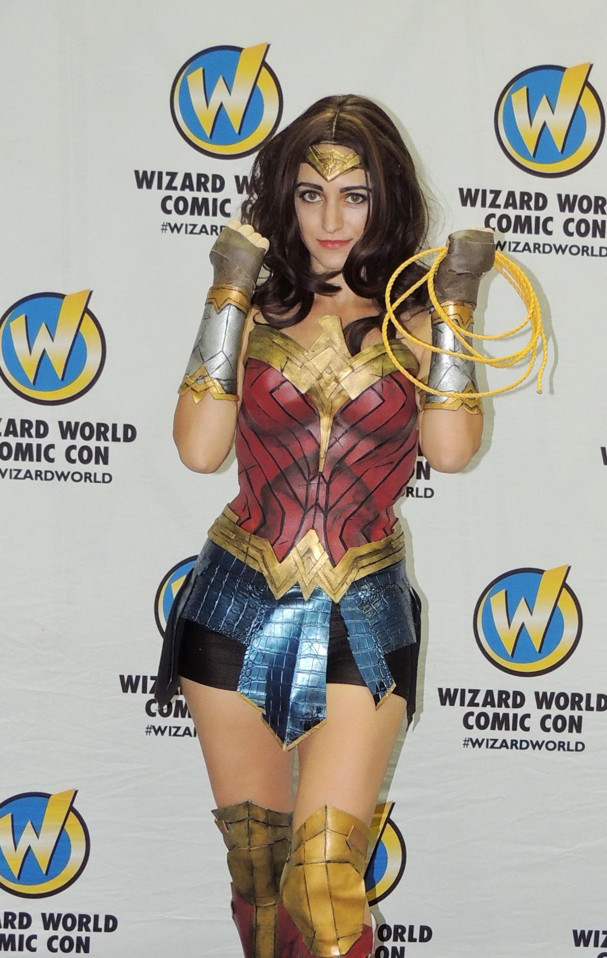 Wonder Woman by unknown cosplayer | Scrolller