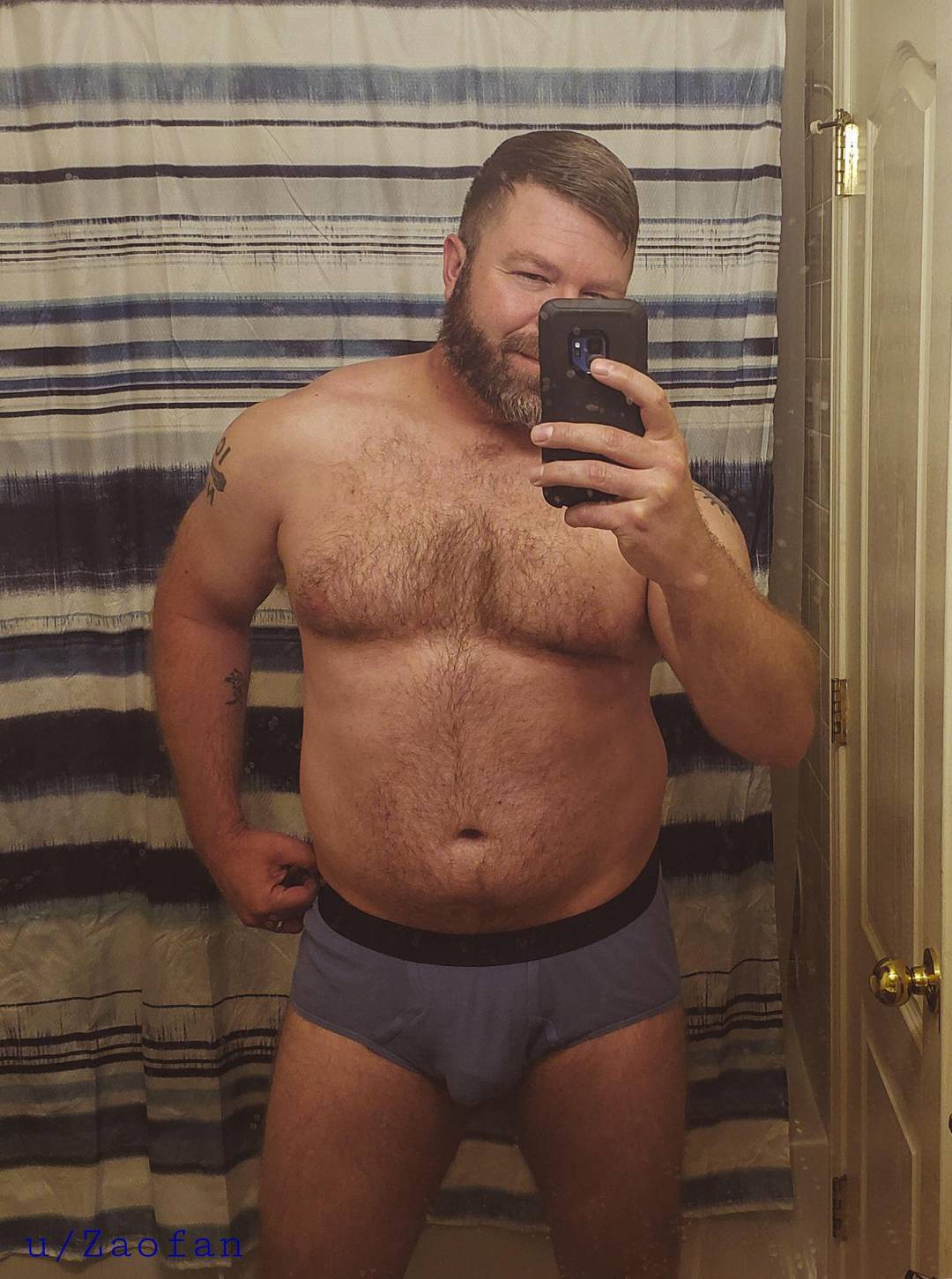 Work out done! Now, its time to get me out of these and into a shower. You ready? | Scrolller