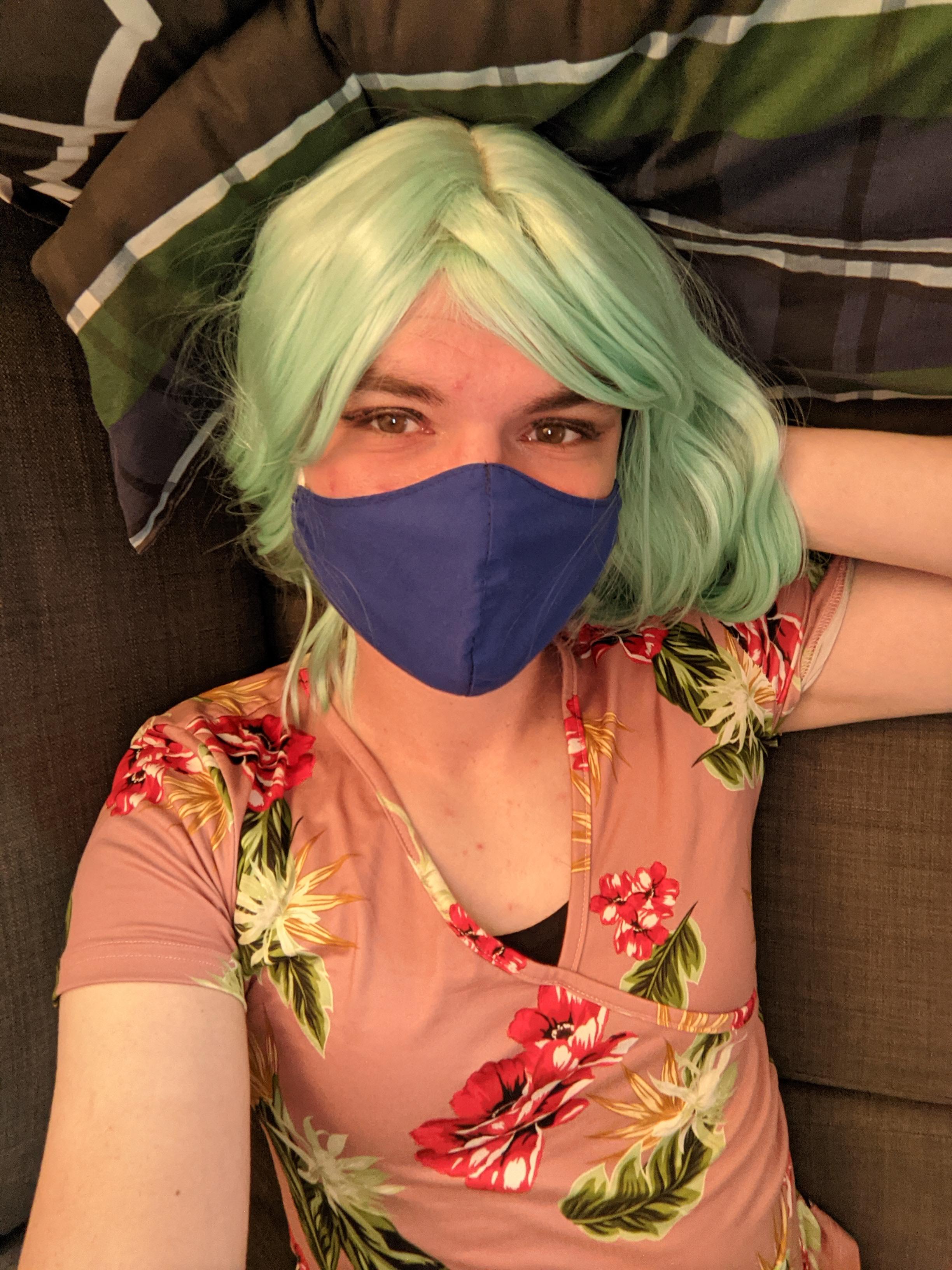 Work was hell, time to relax | Scrolller