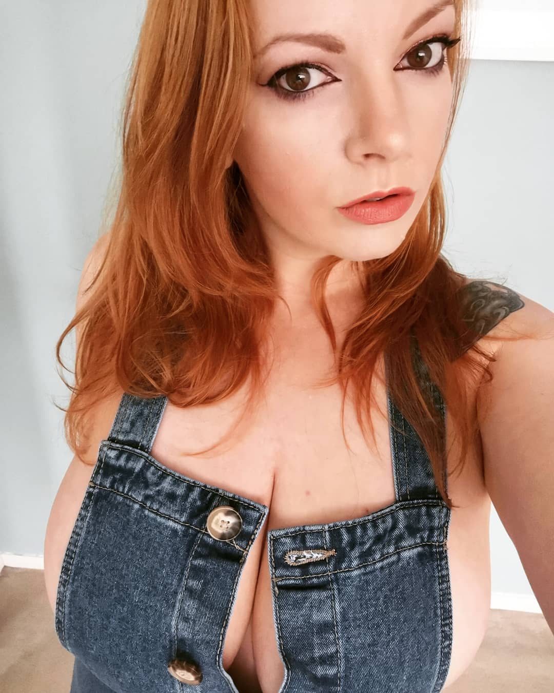 Working the wardrobe malfunction 🙌 | Scrolller