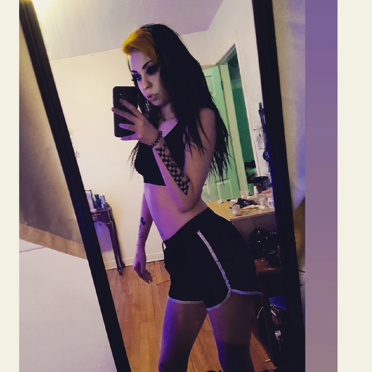 Worship a goth bimbo dom | Scrolller