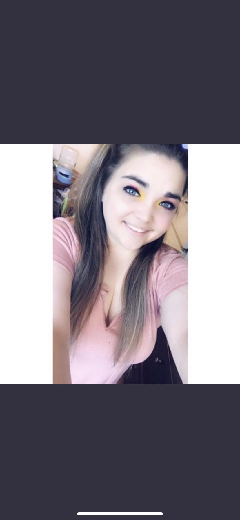 Worshipping a 25 year old queen like myself is your true purpose ! | Scrolller