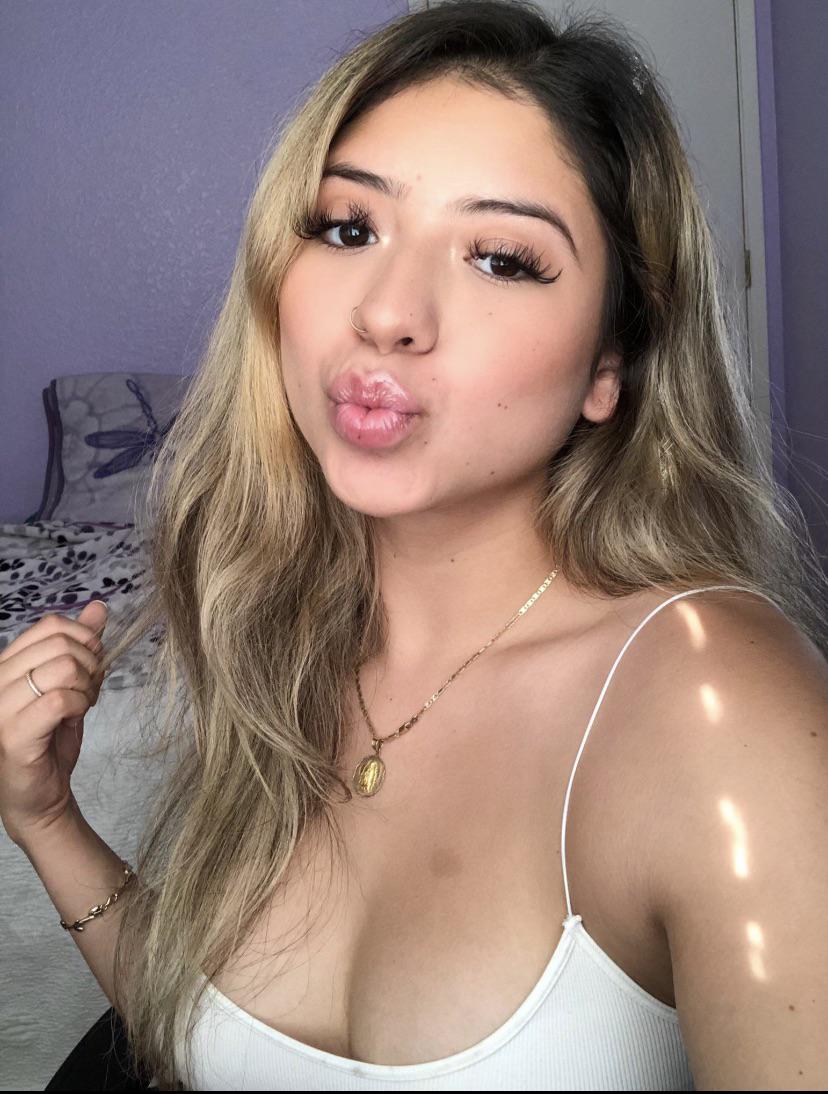 Would u tap? | Scrolller