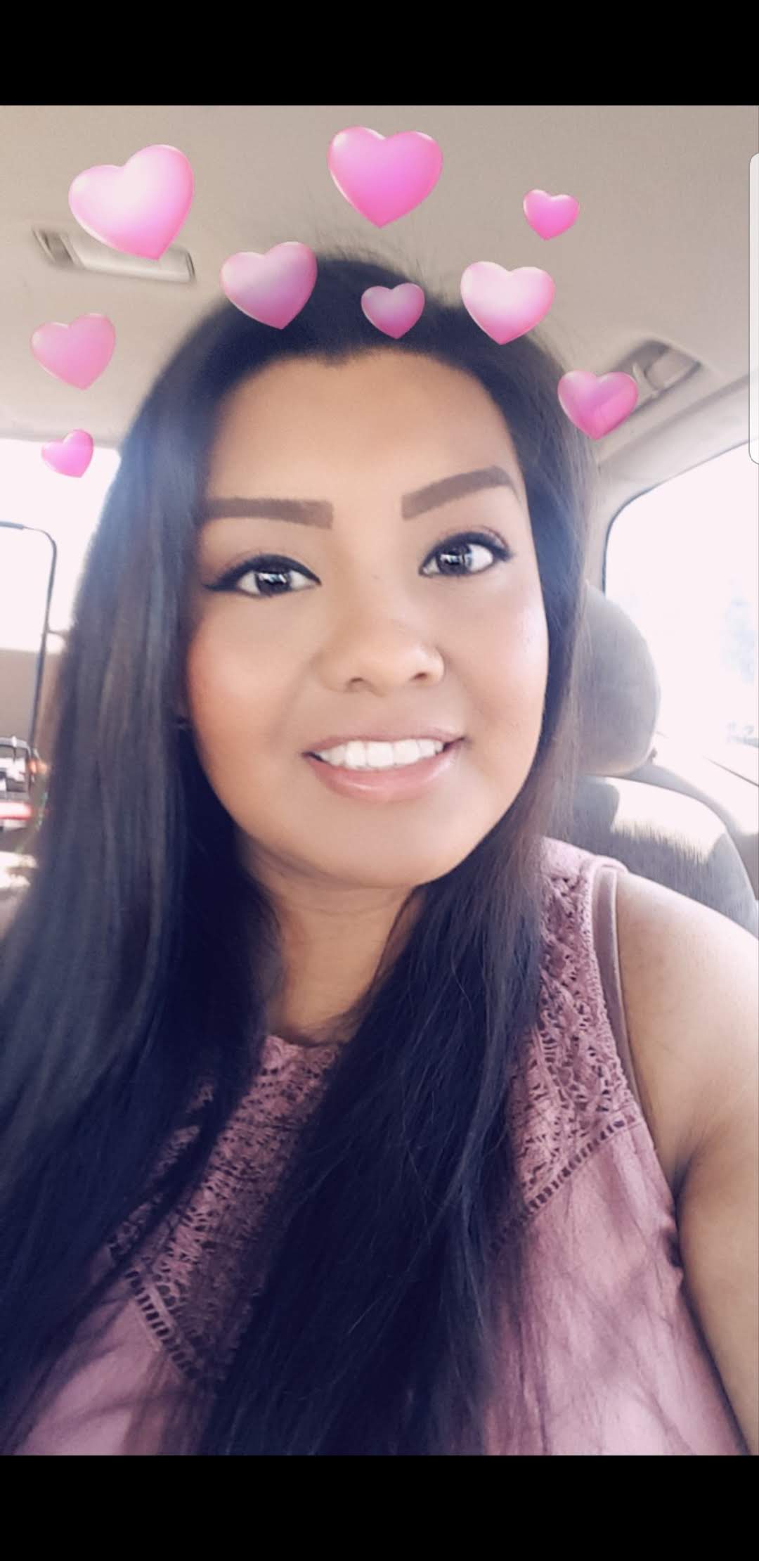 Would you bust a huge nut on this milfs face, drenching her in your babies🤔 | Scrolller