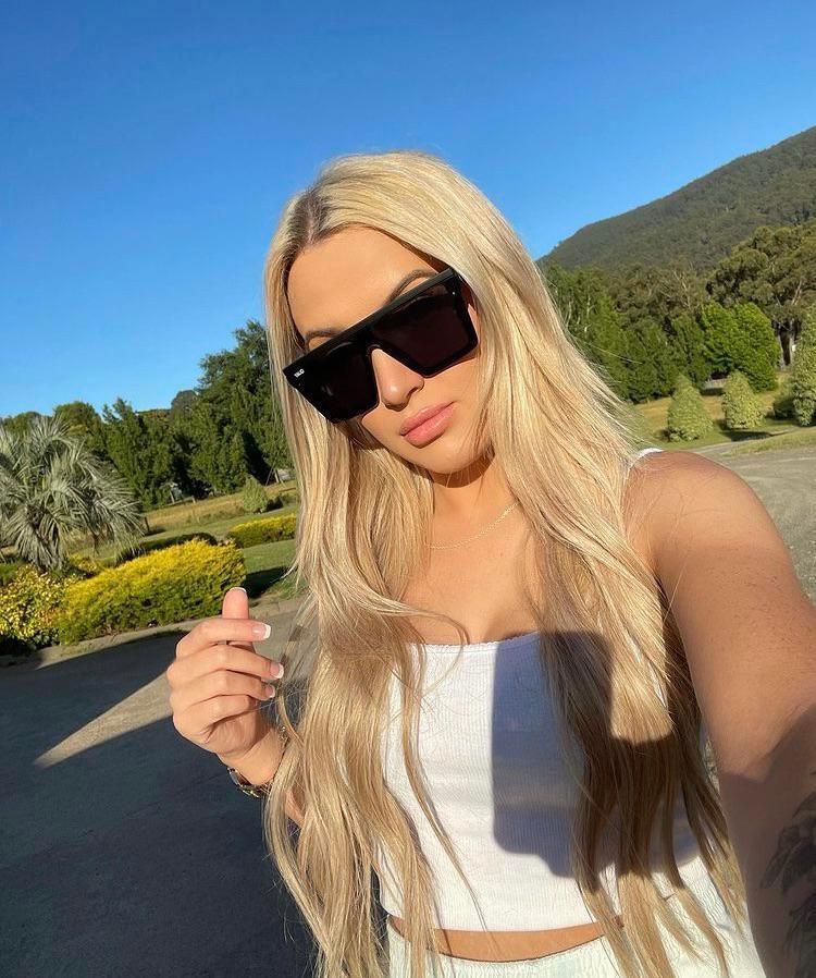 Make My Sister Your Slut Scrolller