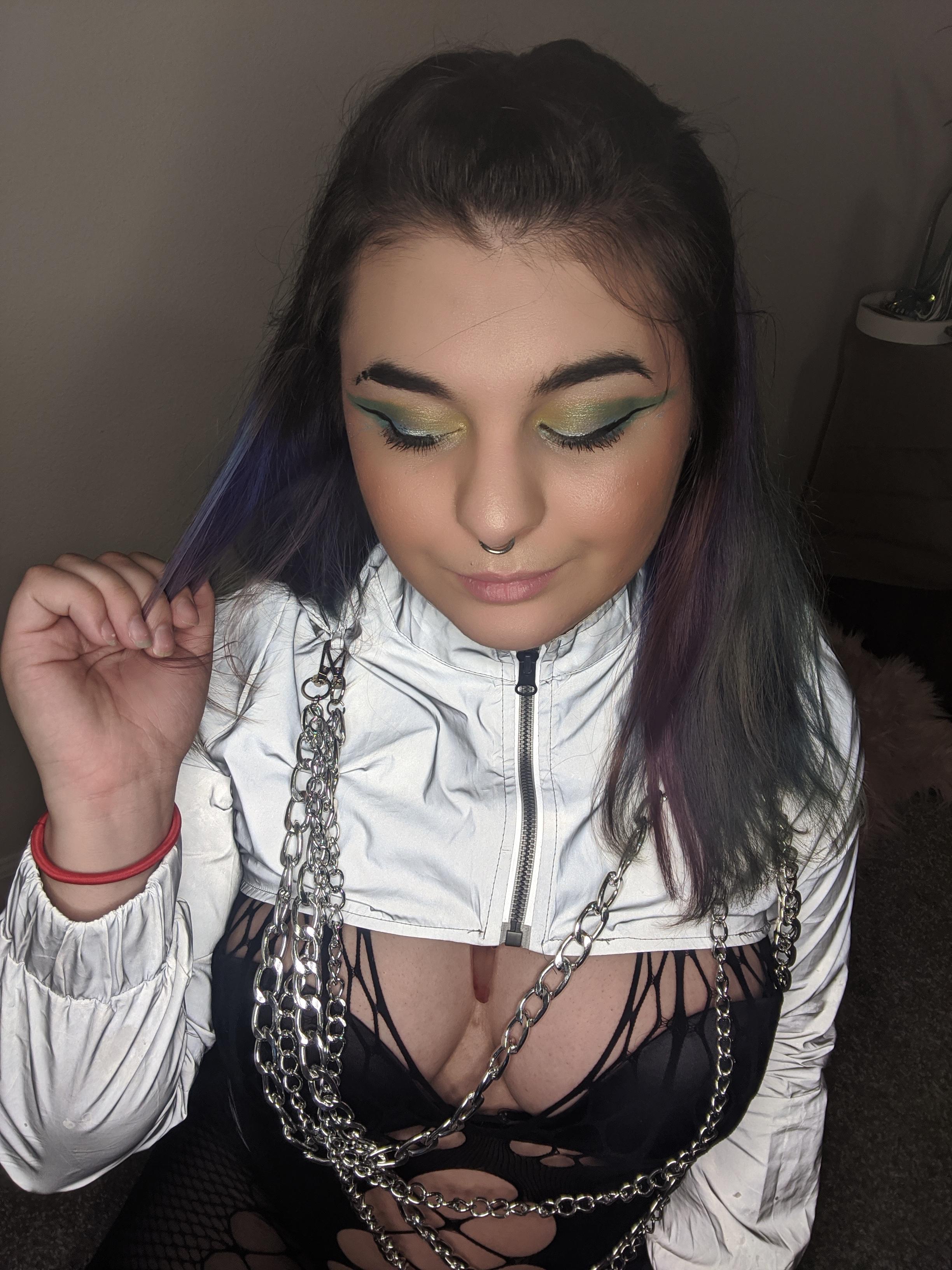 Would you date me? | Scrolller