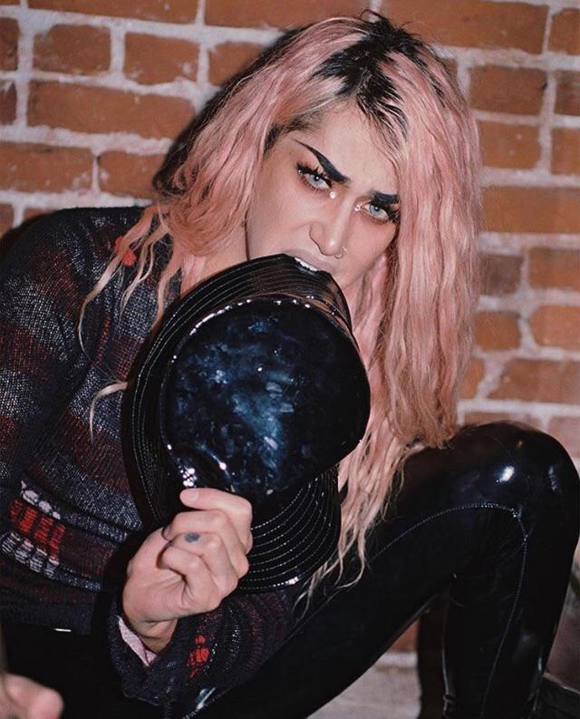 wow she.... really did that | Scrolller