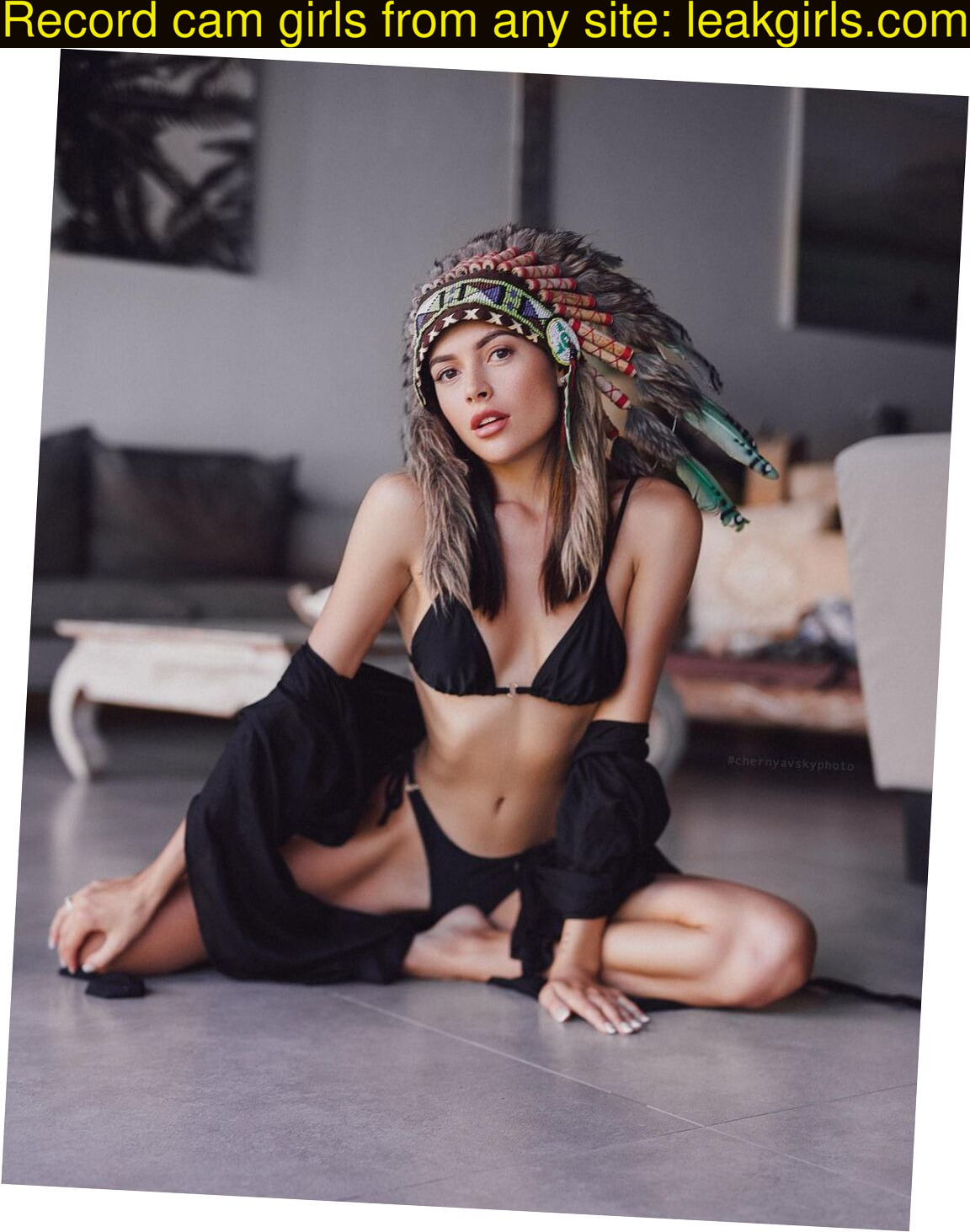 Xenia Diamond | Scrolller