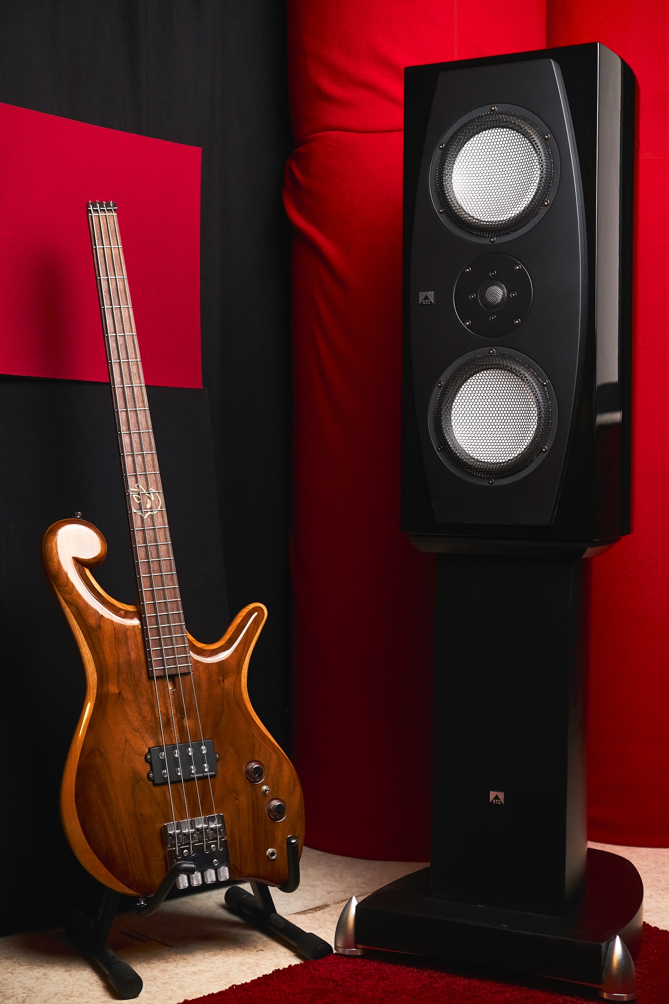 XTZ Divine and custom bass | Scrolller