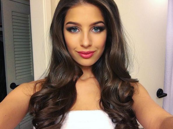 Yana Dobrolovskaya | Scrolller