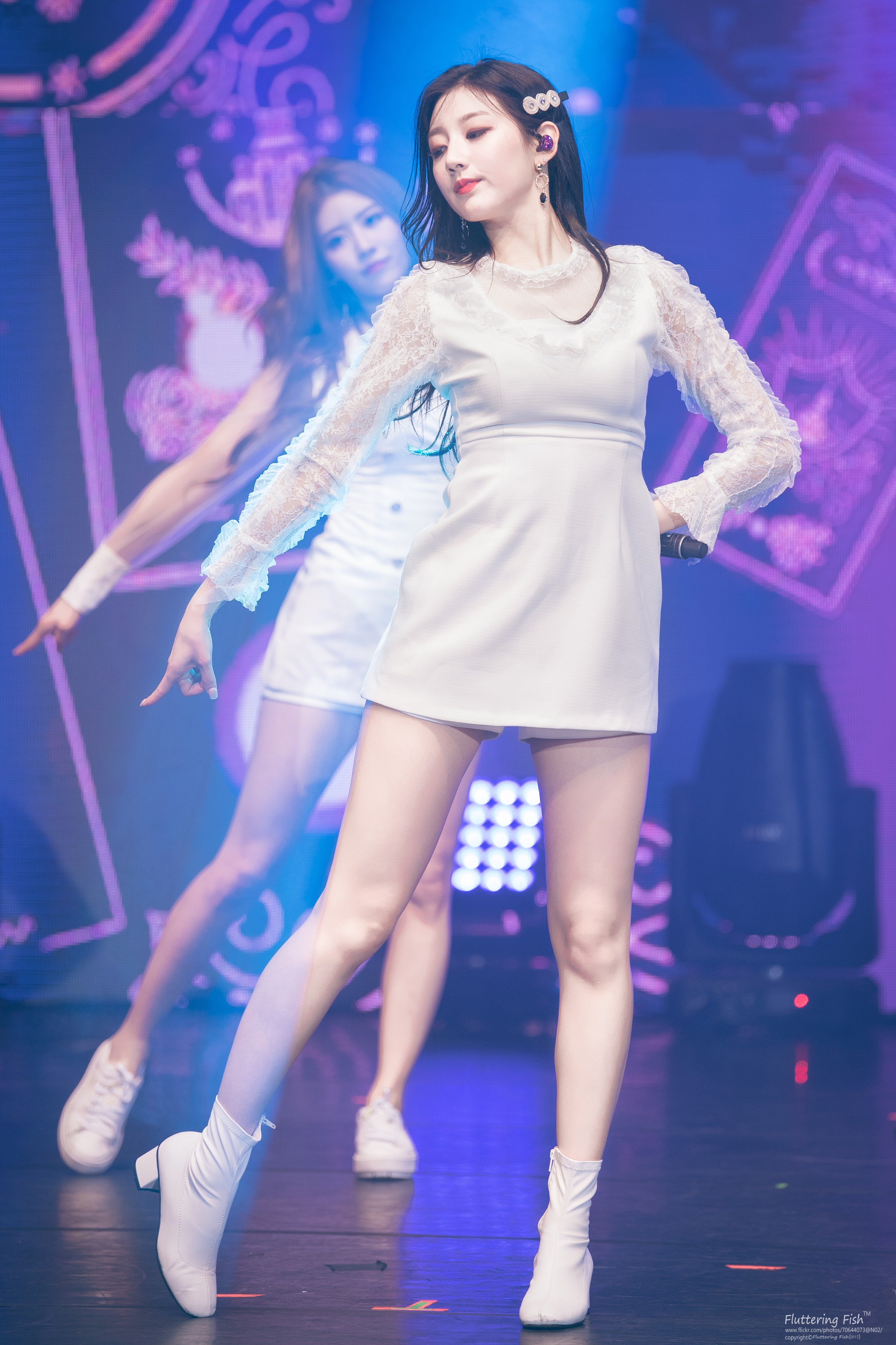 Yein point | Scrolller