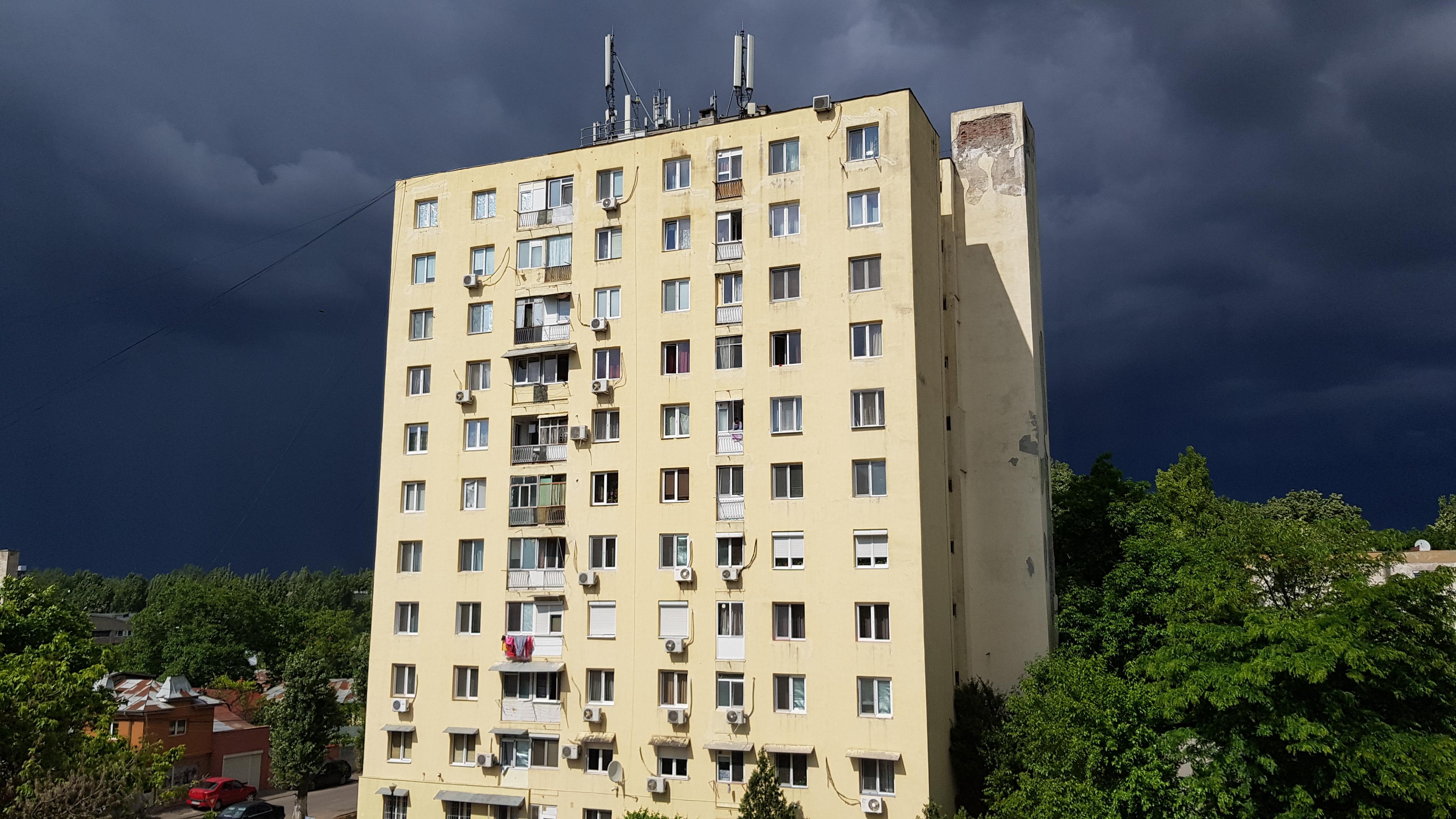 Yesterday, in Bucharest. No edit. | Scrolller