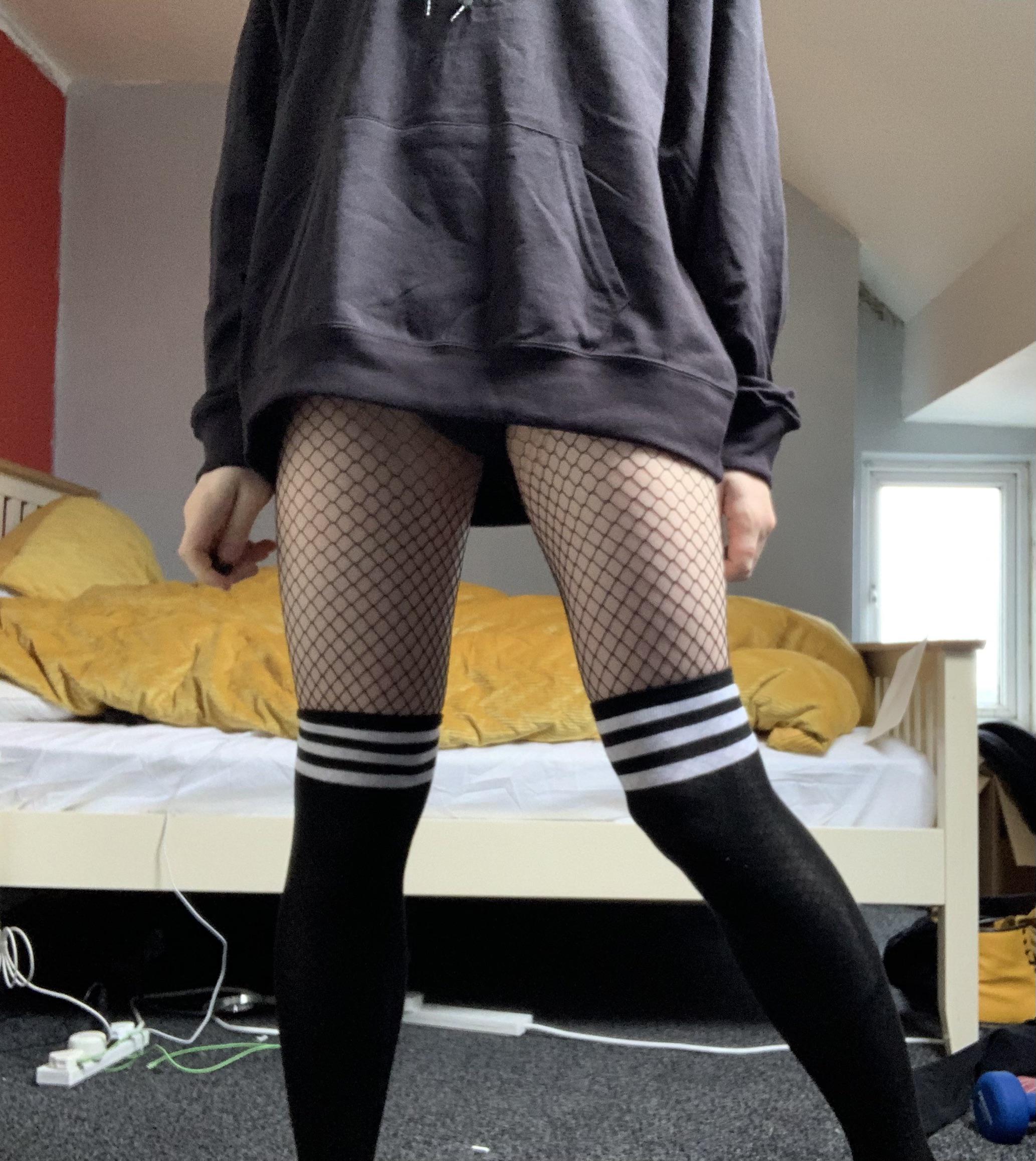 Could u maybe let me trick u 👉👈🥺 | Scrolller