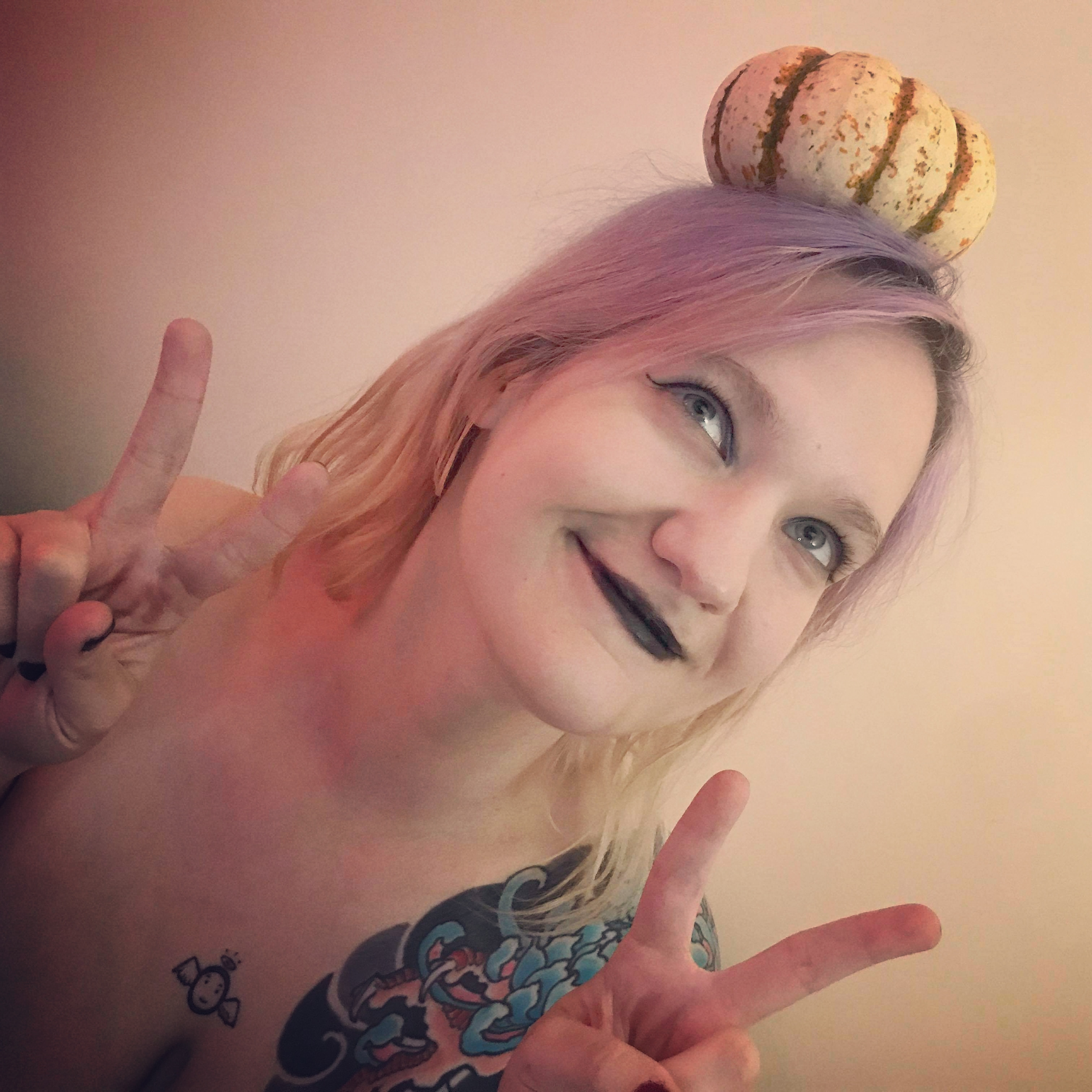 you caught me, I'm pale and I love pumpkin spice | Scrolller