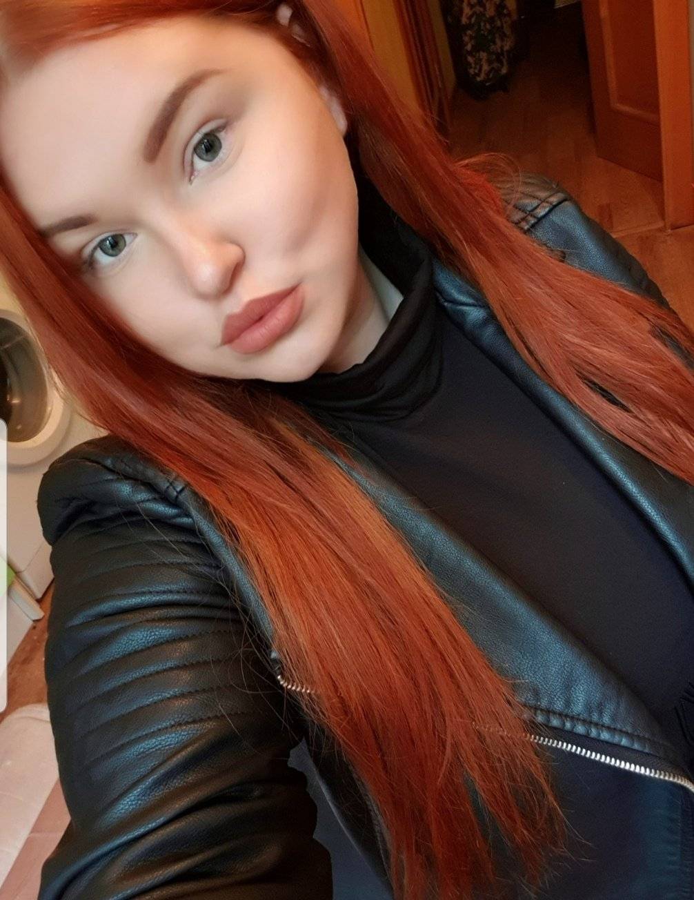 You. Me. Bed. Handcuffs. Any questions? | Scrolller