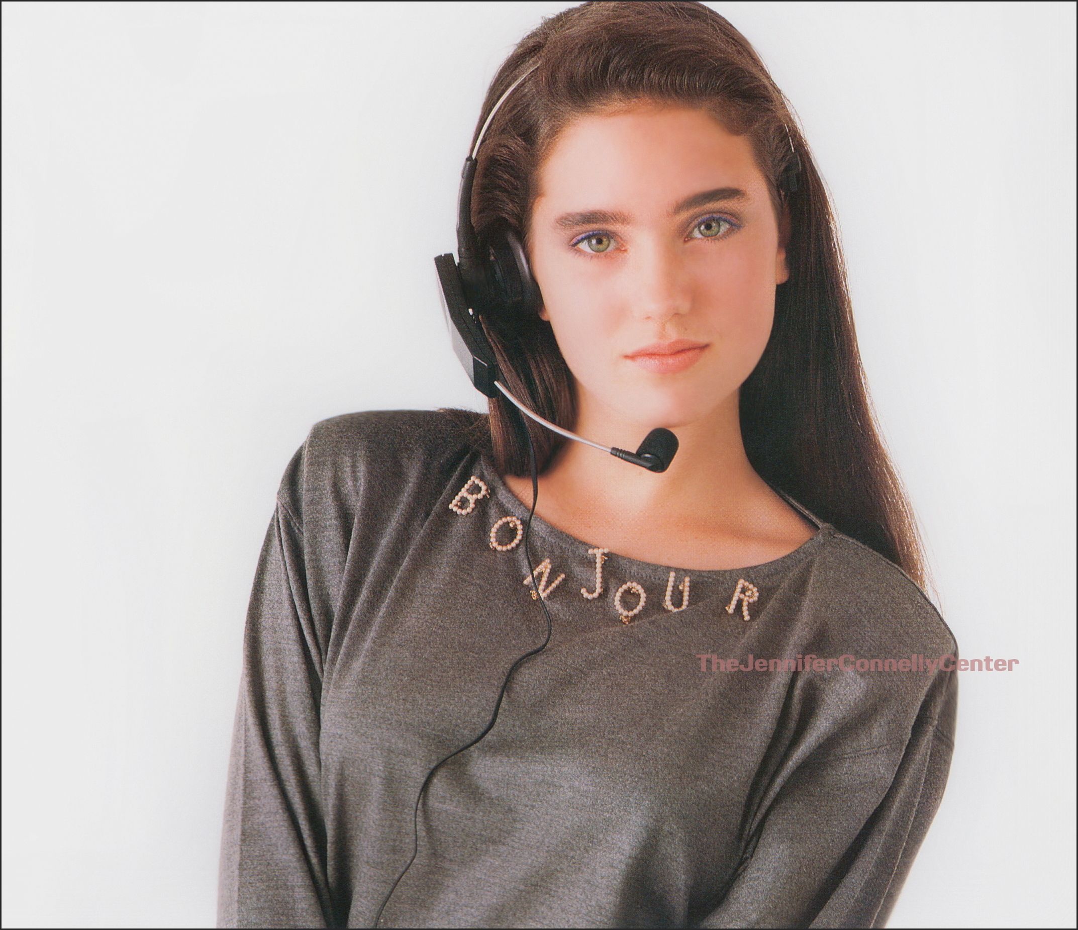 Young Jen as a cute assistant | Scrolller