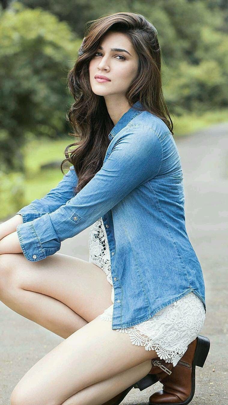 Young Kriti from her modeling days | Scrolller