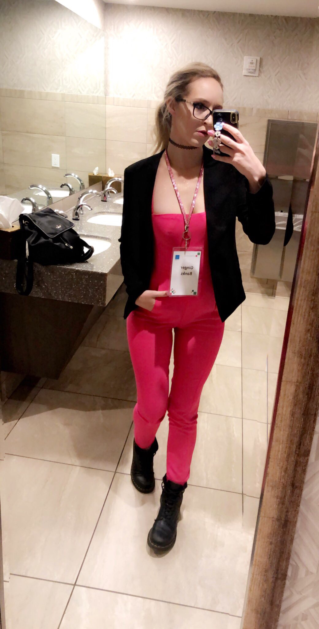Your favorite business slut 💕 | Scrolller
