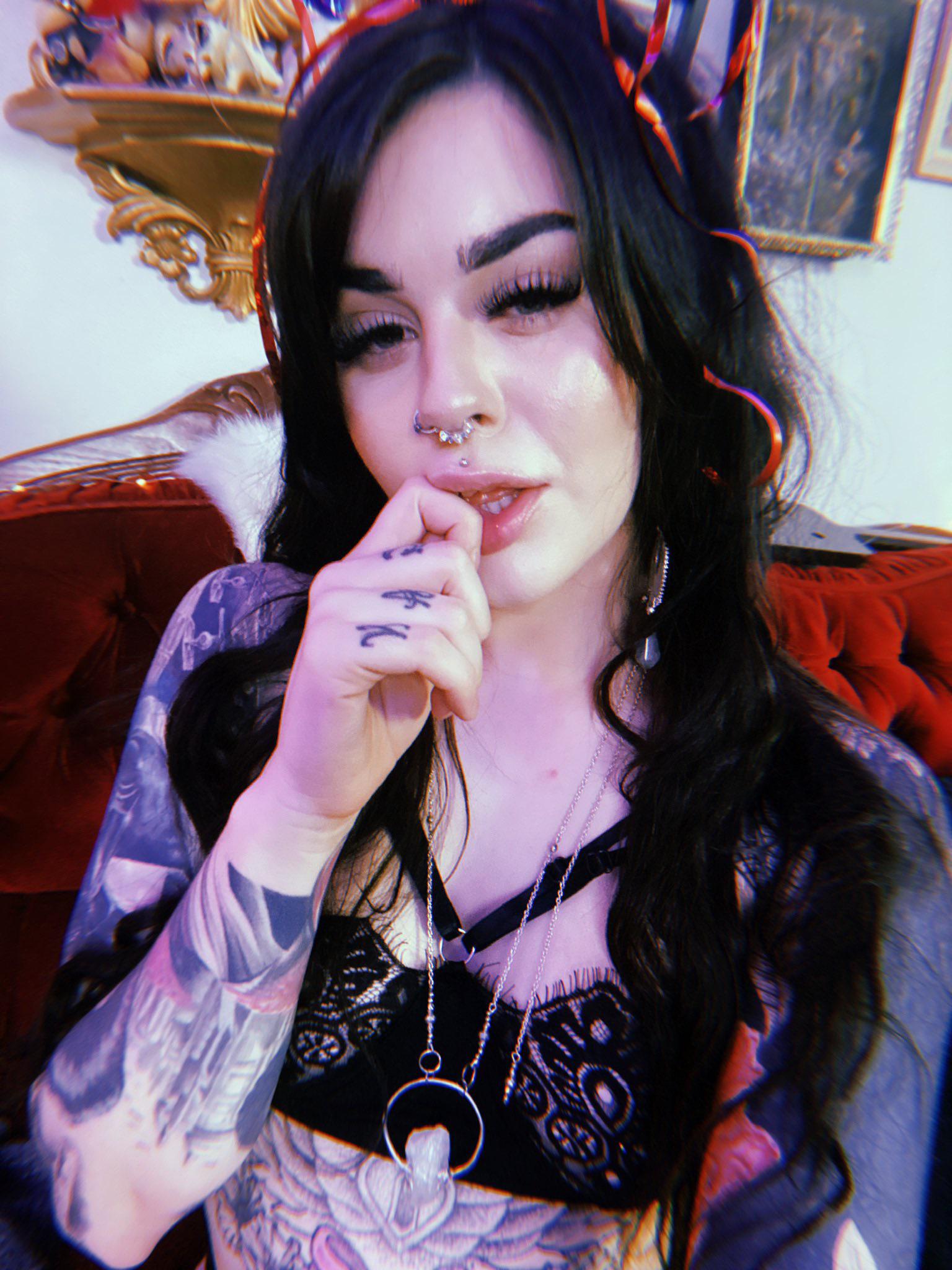 Your little angle | Scrolller