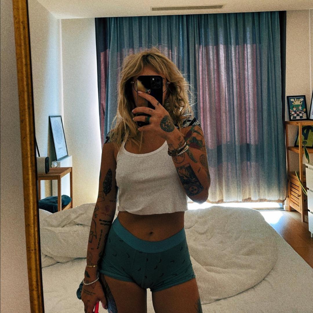 Zeynep Aleyna Şen | Scrolller