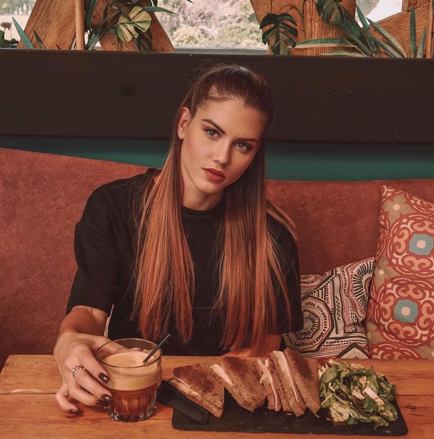 Zoe Andrikopoulou | Scrolller