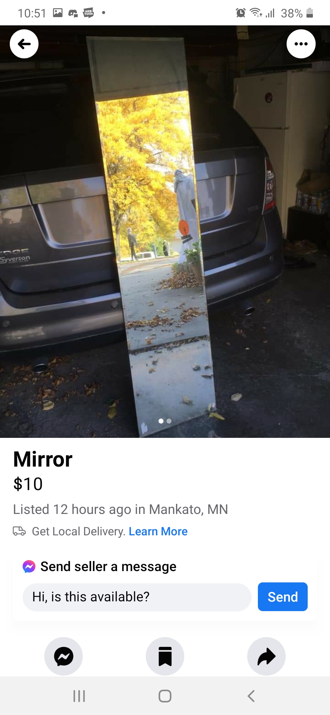 $10 mirror comes with a free ghost | Scrolller