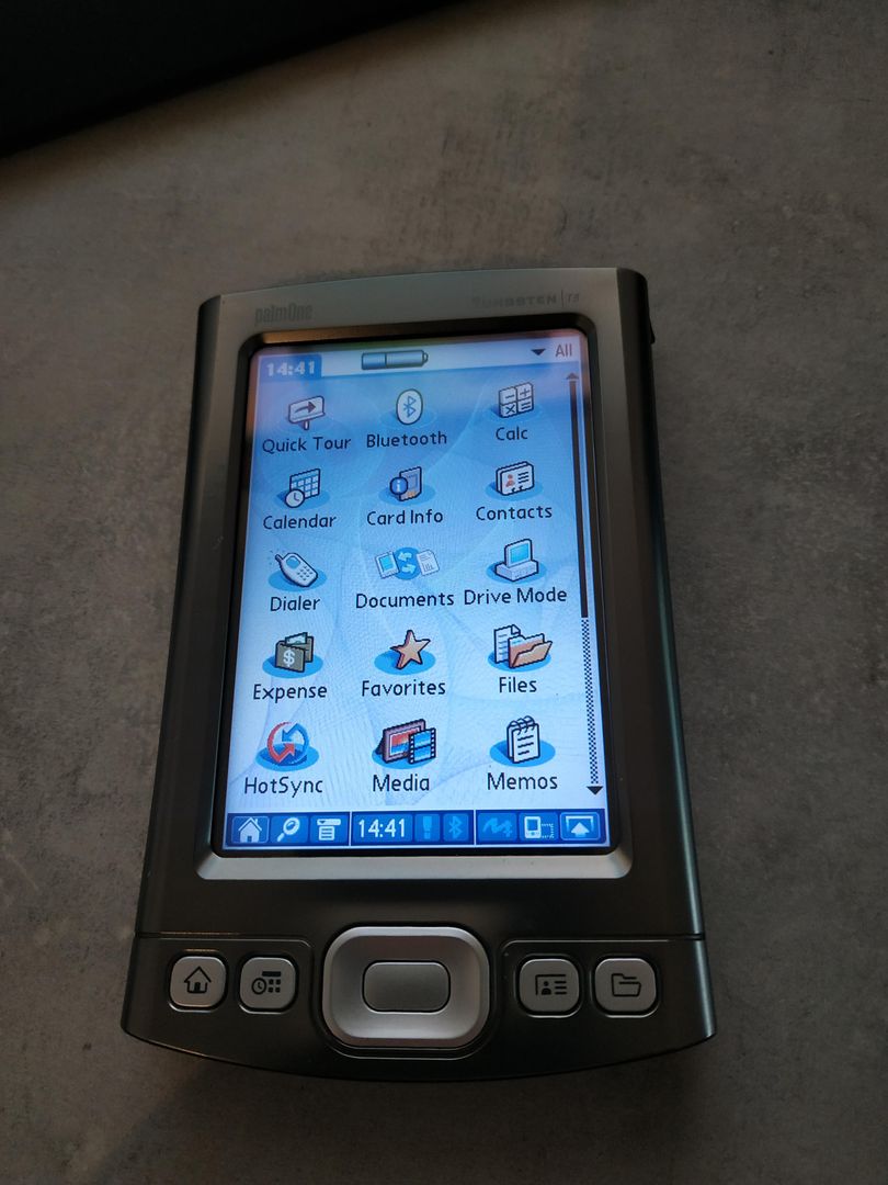 16 years later, and it still runs... PalmOne Tungsten T5 PDA [OC, OS, 4032x3024] | Scrolller
