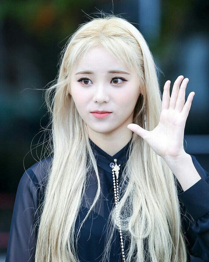 170609 JinSoul | Scrolller