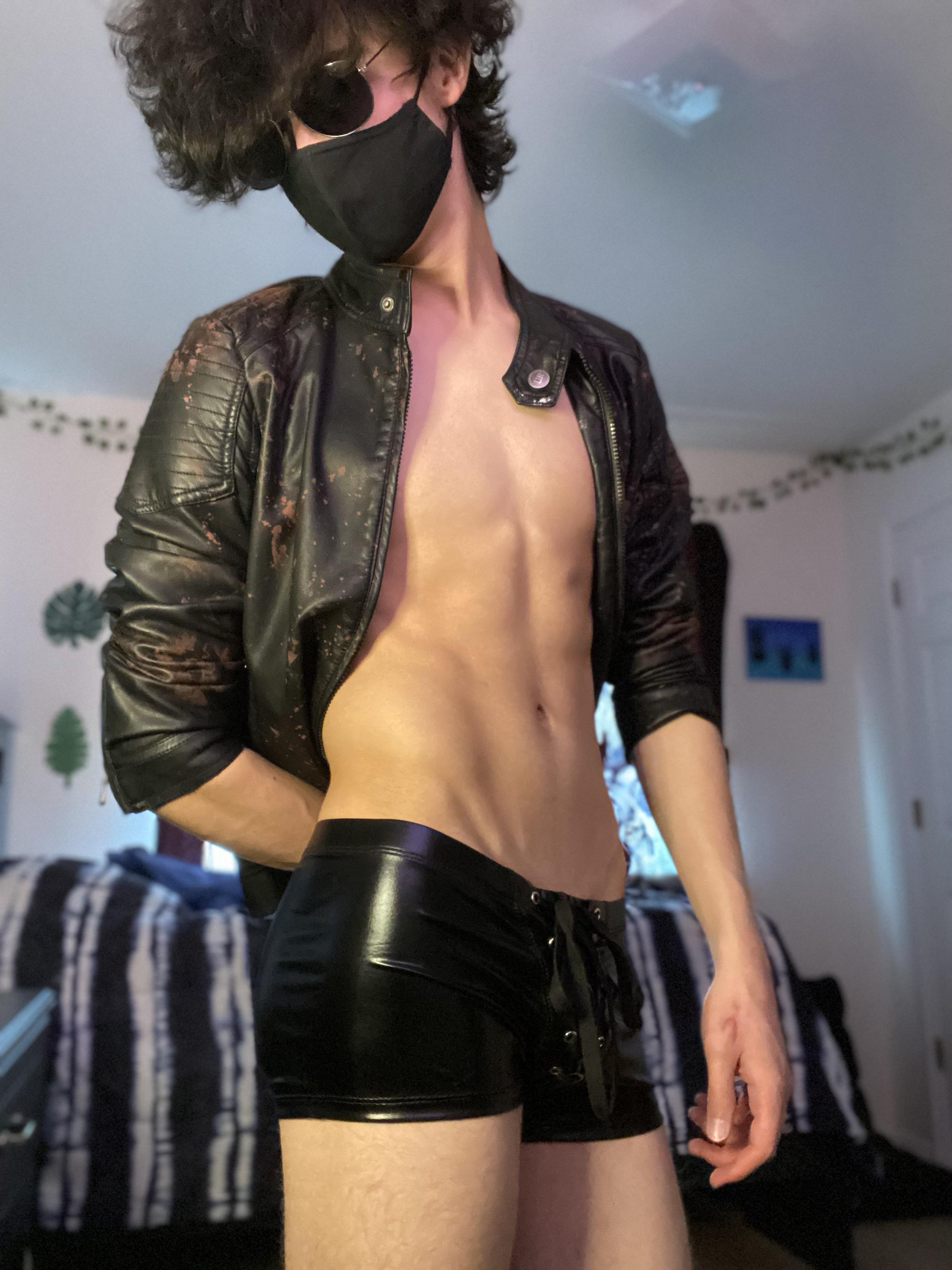 (18) do I qualify as a jock? 😈 | Scrolller