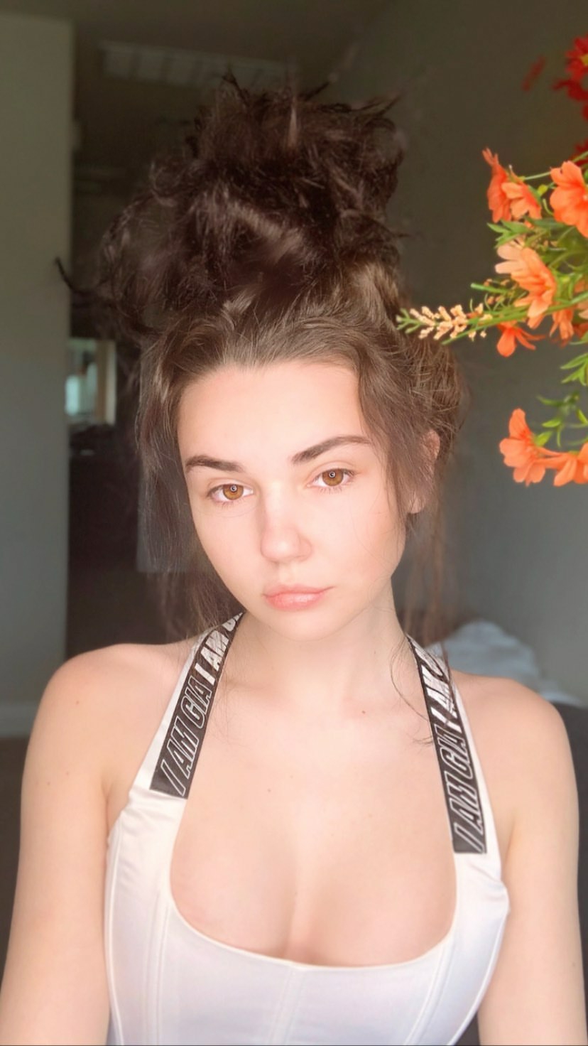 18f messy bun | Scrolller