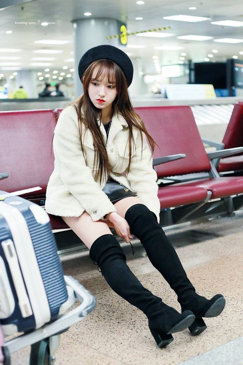 190327 Cheng Xiao | Scrolller