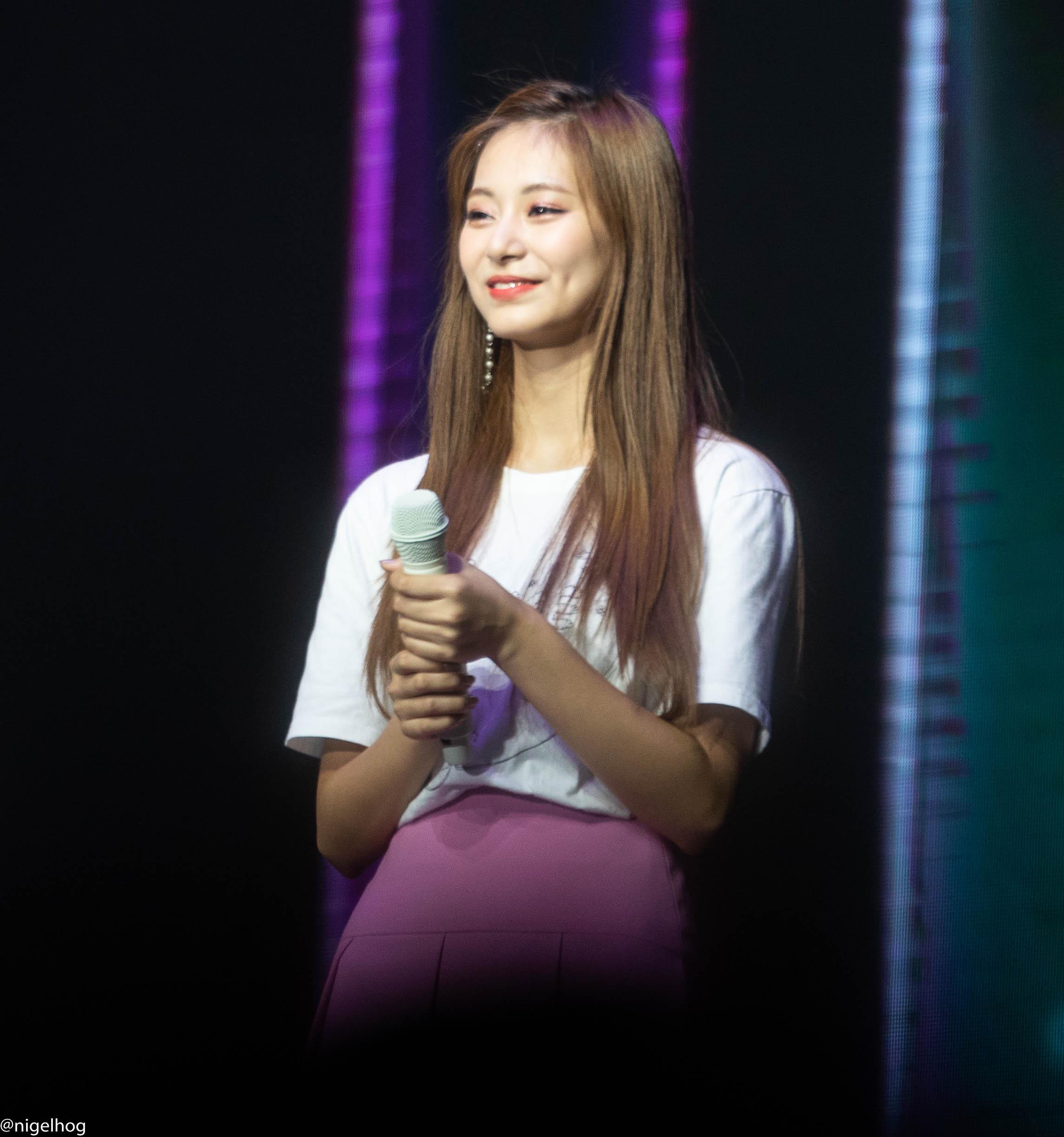 190713 Tzuyu’s Cute Dimples | Scrolller