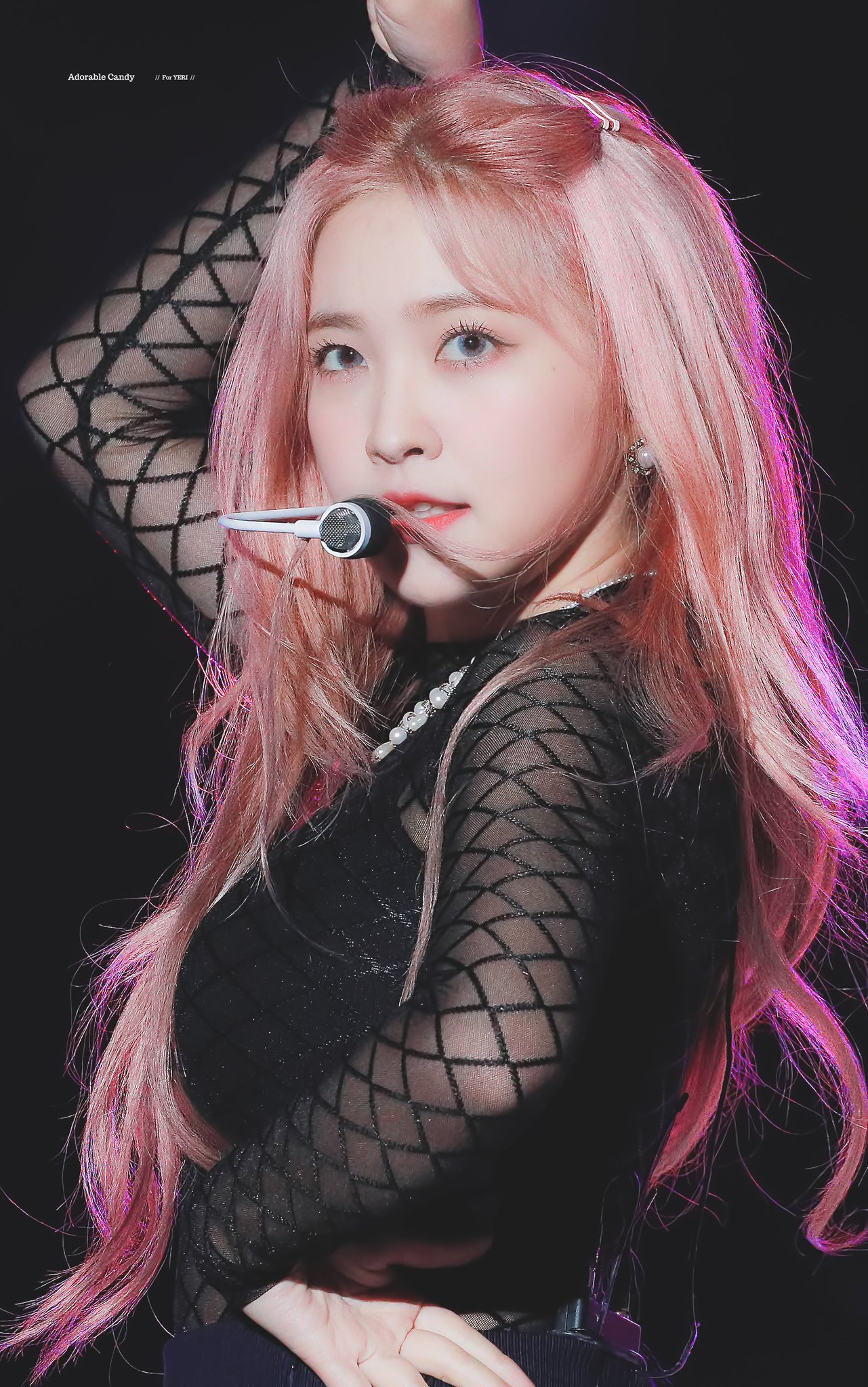 191005 Yeri | Scrolller