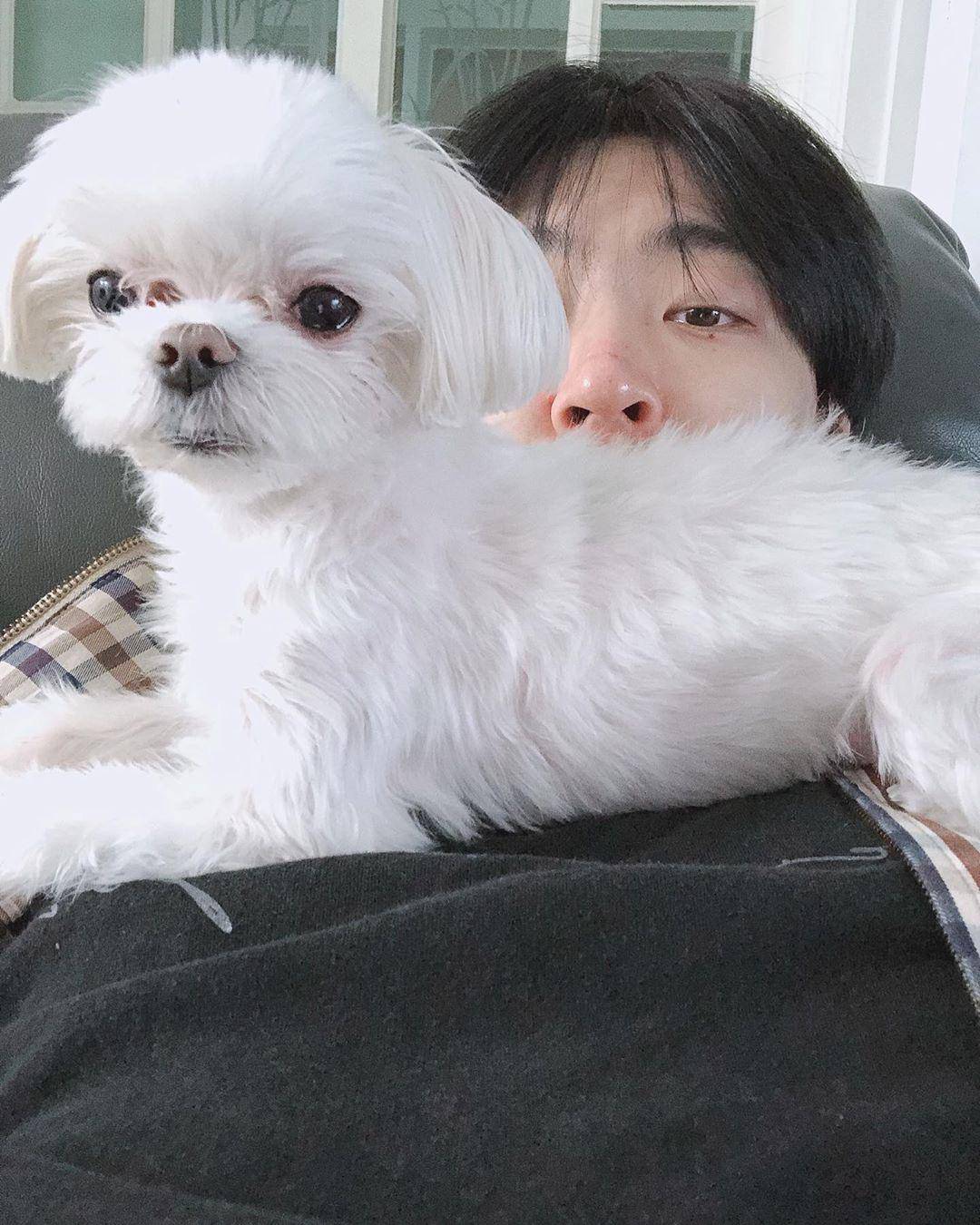 191121 Youngjae Instagram Update | Scrolller