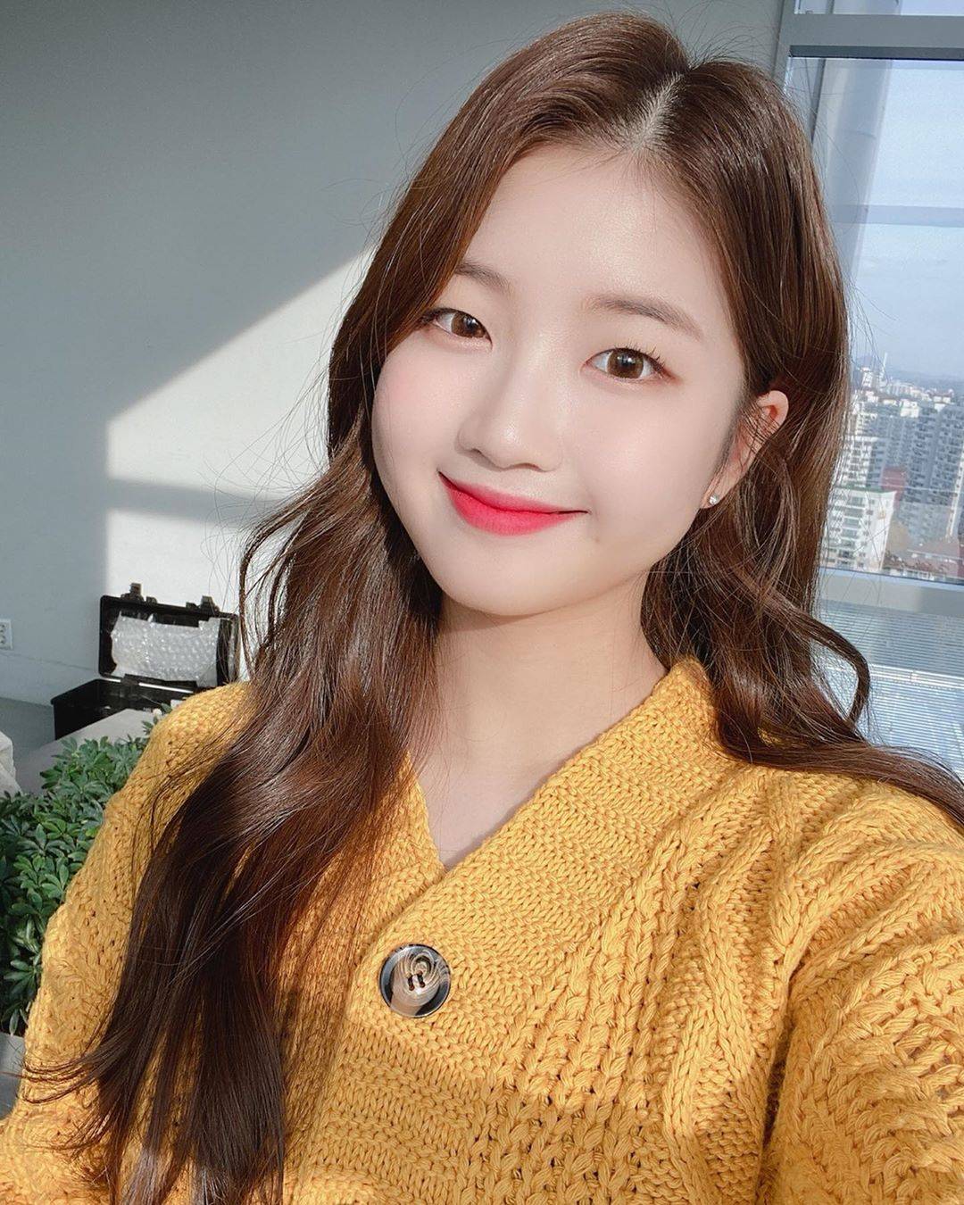 191126 Minseo Instagram Update | Scrolller