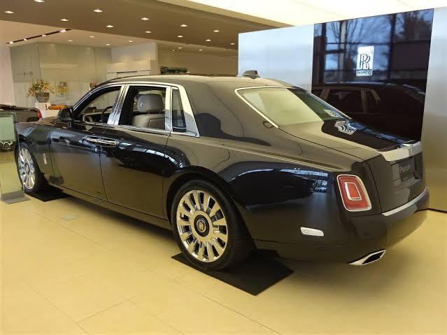 2020 Rolls-Royce Phantom | Scrolller