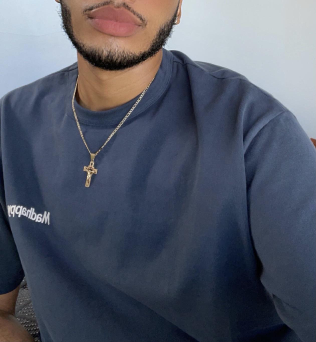 21 good looking hung submissive bottom for hung dom tops only! All ages ...