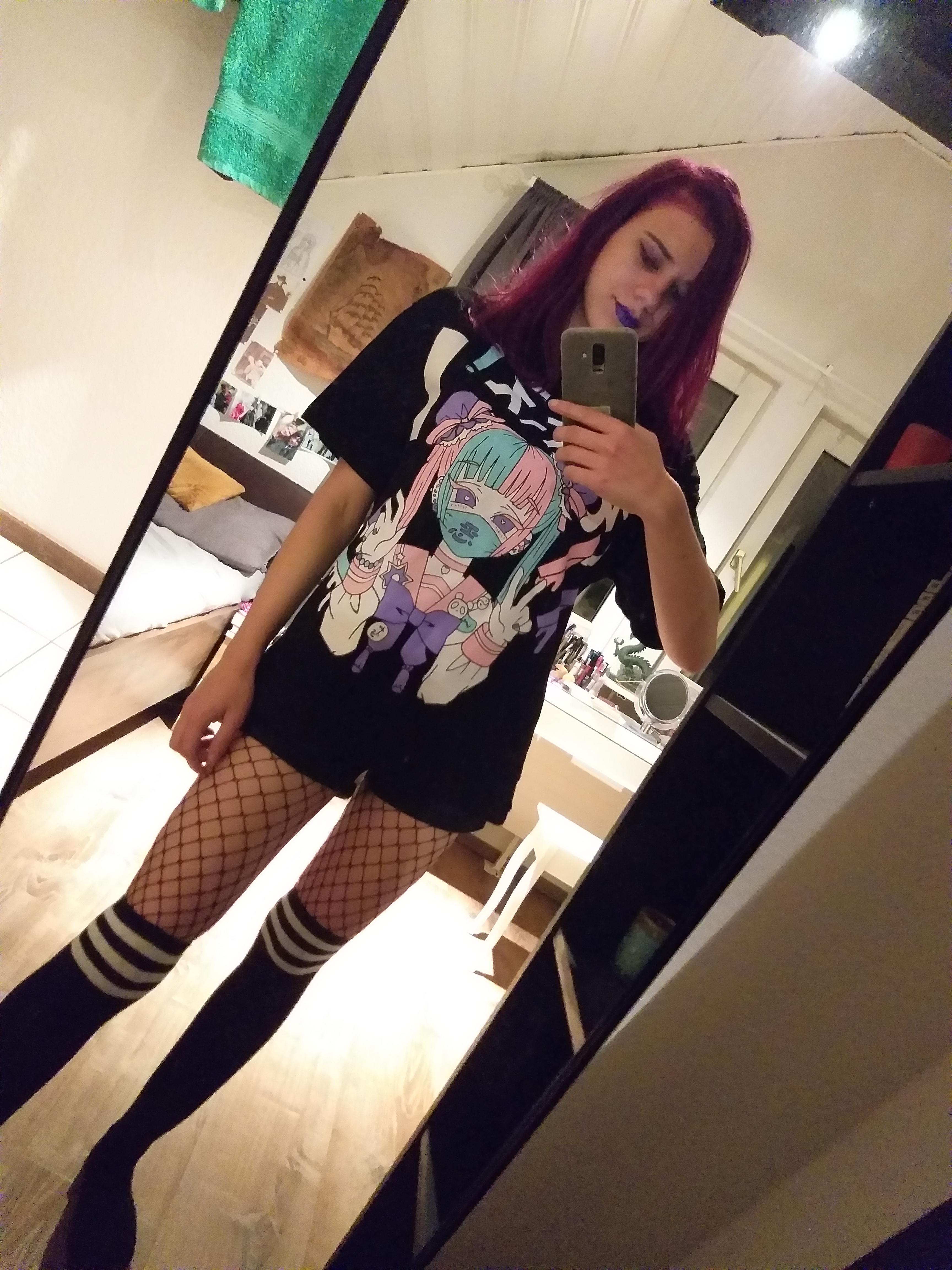 (23) I guess I went full weeb mode | Scrolller