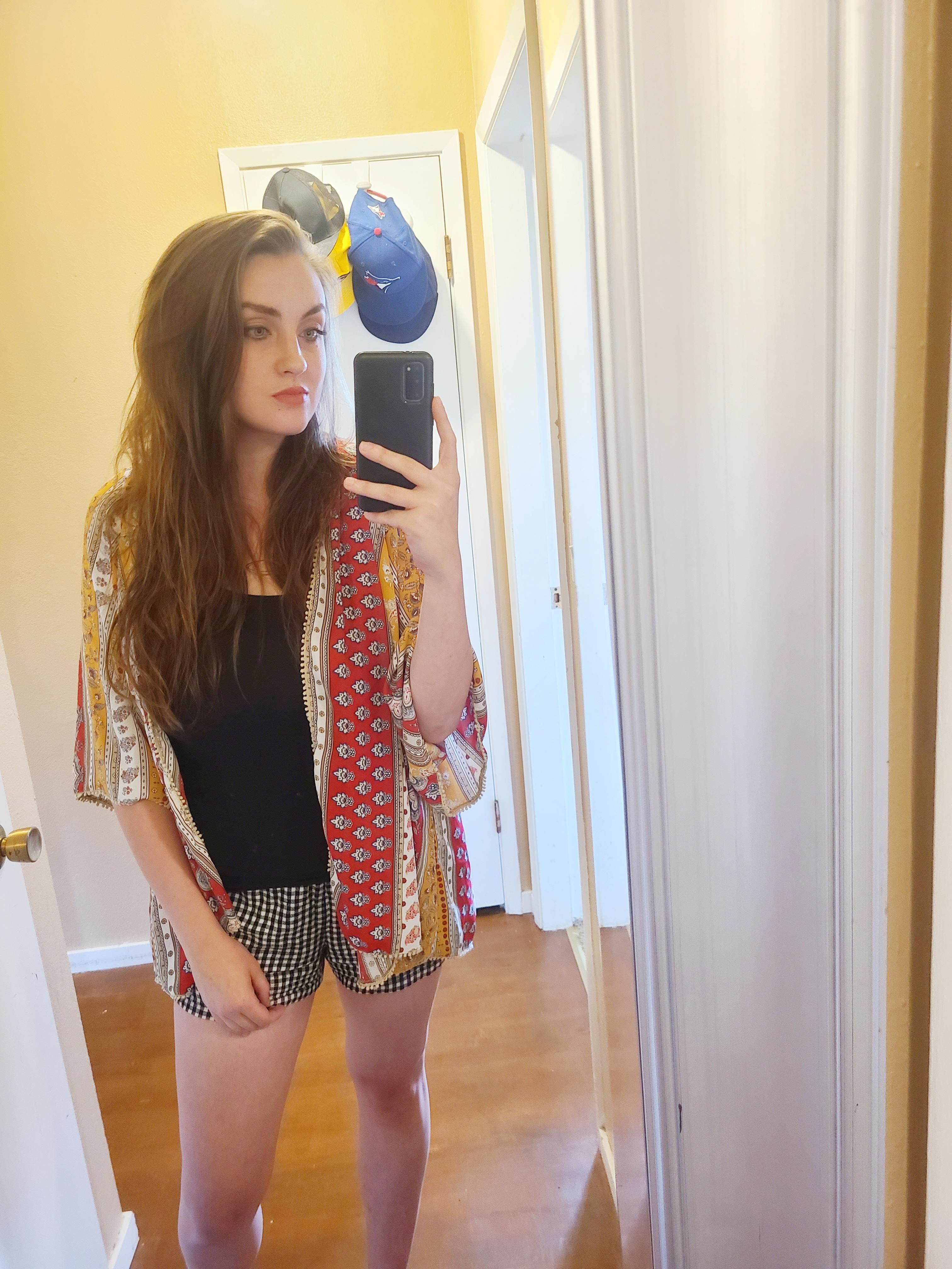 (27) Finally the weekend, happy Friday! ☀️💕 | Scrolller