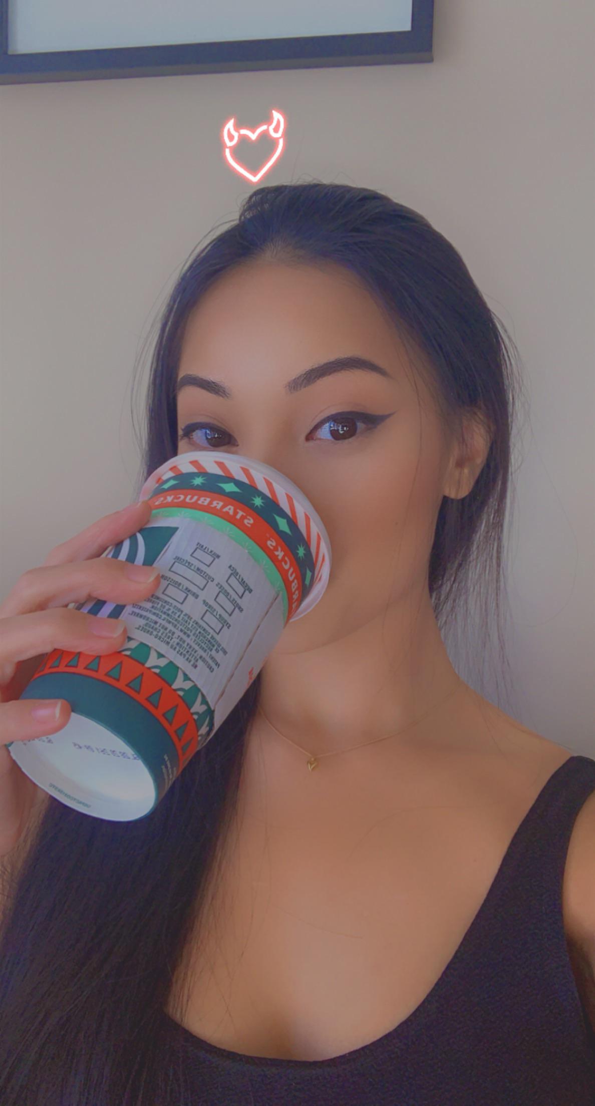 [28] basic but happy | Scrolller