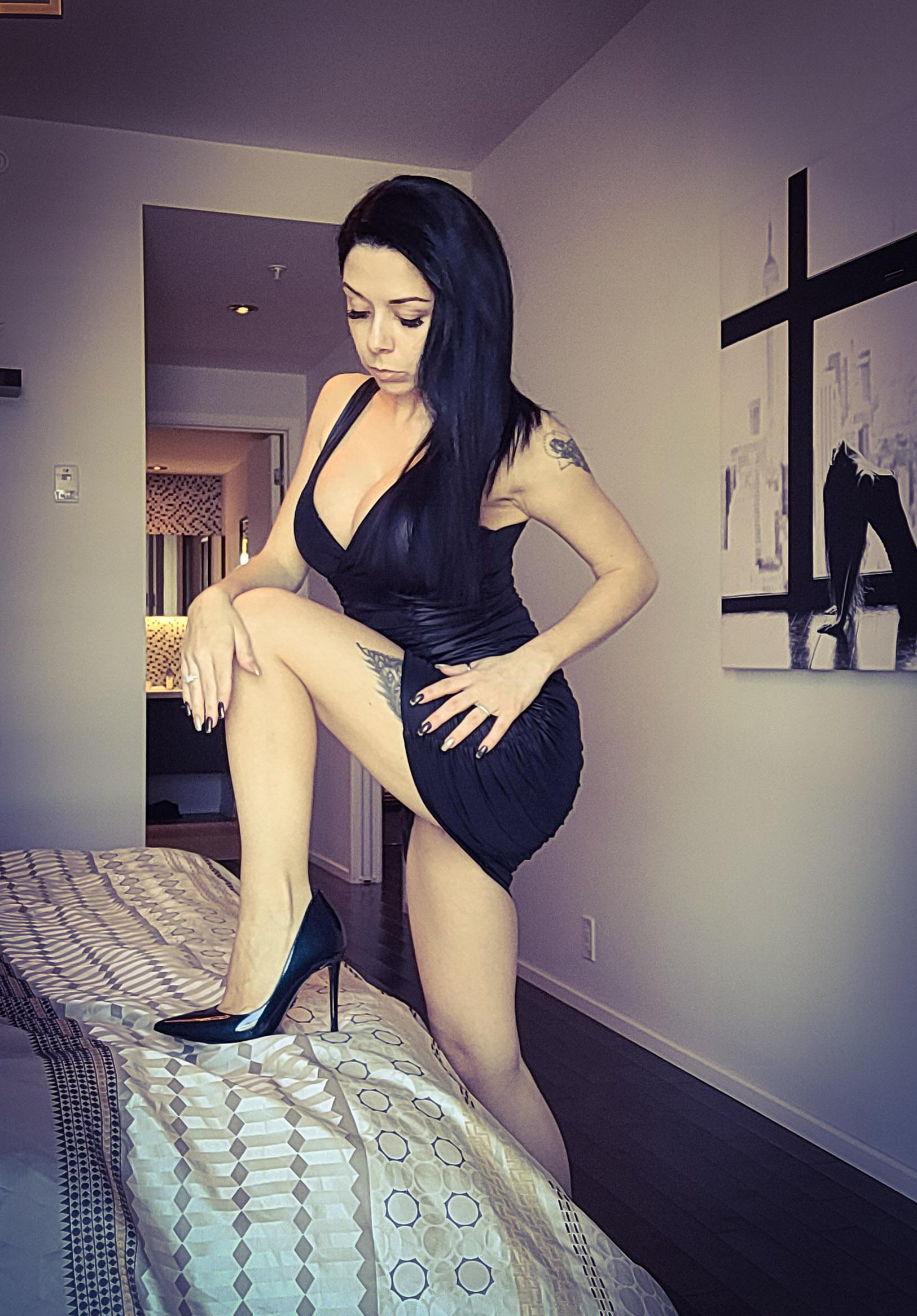 🍒🖤 [29F] | Scrolller