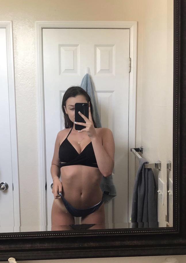 32D 19 year old ★ $5 OnlyFans ★ very interactive ★ link below ★ | Scrolller