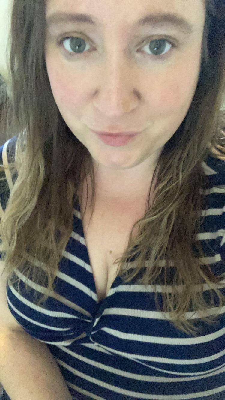 38F 💕💕 | Scrolller