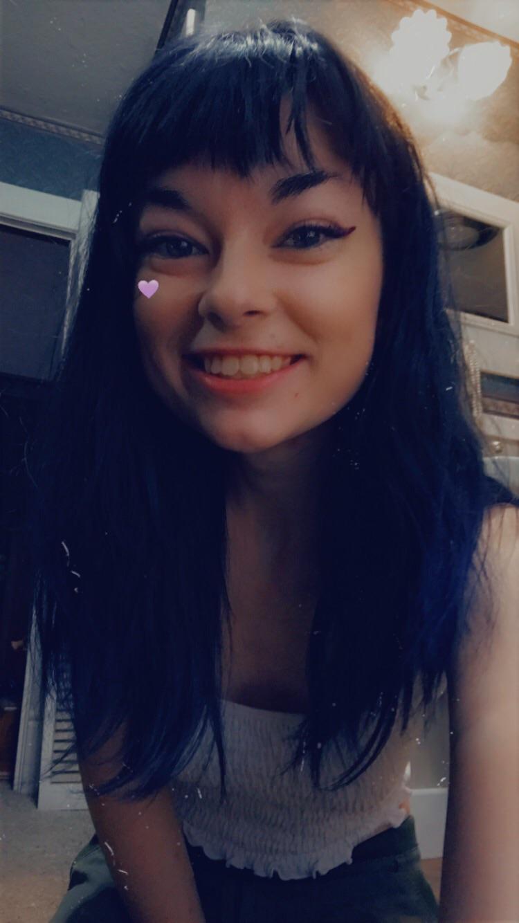 5’ 97lbs [Self] | Scrolller