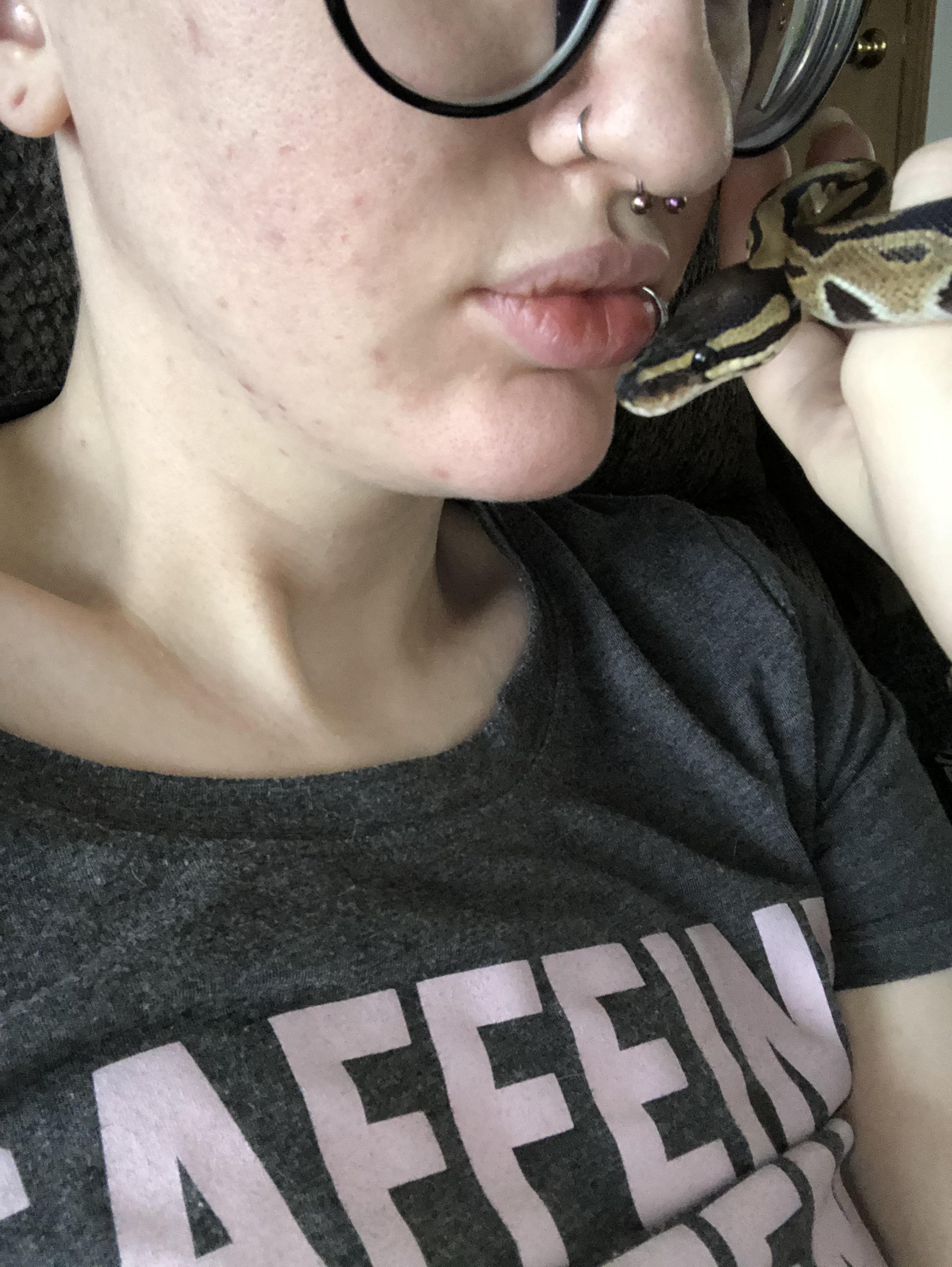 A baby and her noodle | Scrolller